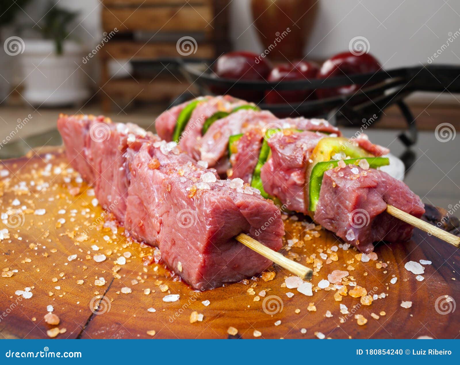 Carne De Res Cruda Deliciosa Foto de archivo - Imagen de tarjeta, corte ...