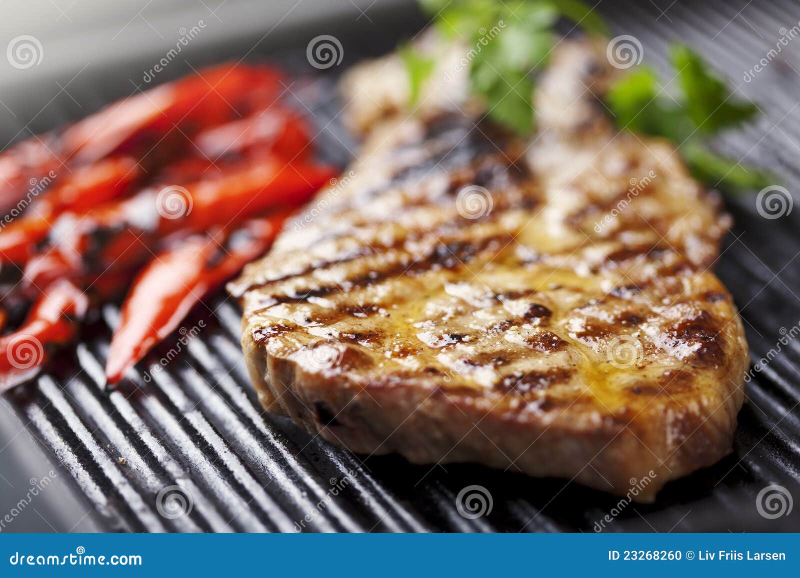 Carne grelhada foto de stock. Imagem de carne, comer - 23268260