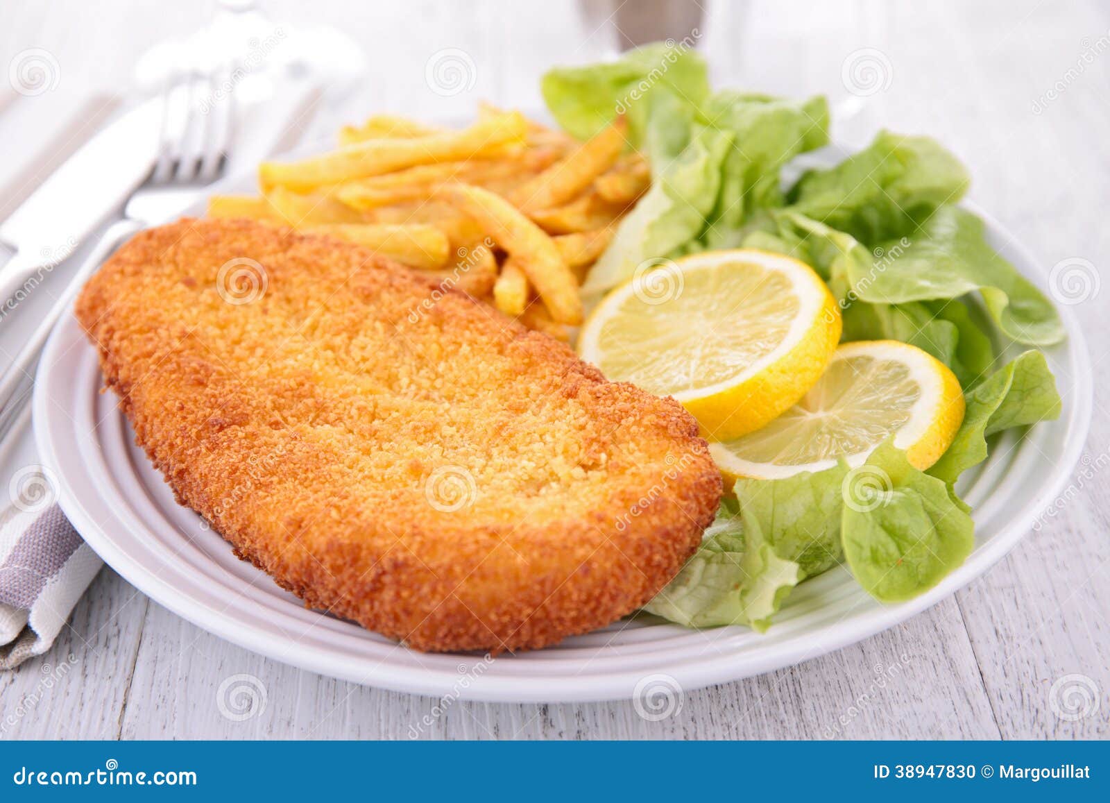 Carne impanata fotografia stock. Immagine di gastronomia - 38947830