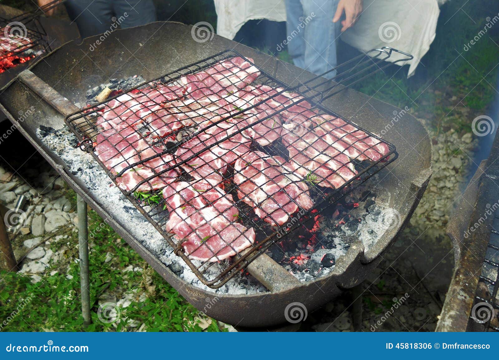 Carne Italiana Asada a La Parrilla Foto de archivo - Imagen de comida ...