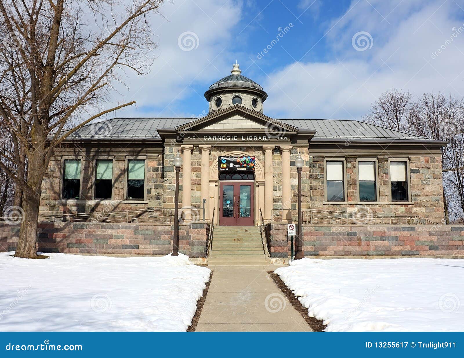 Carnegie Library, Howell Michigan Stock Image - Image of color, stone ...