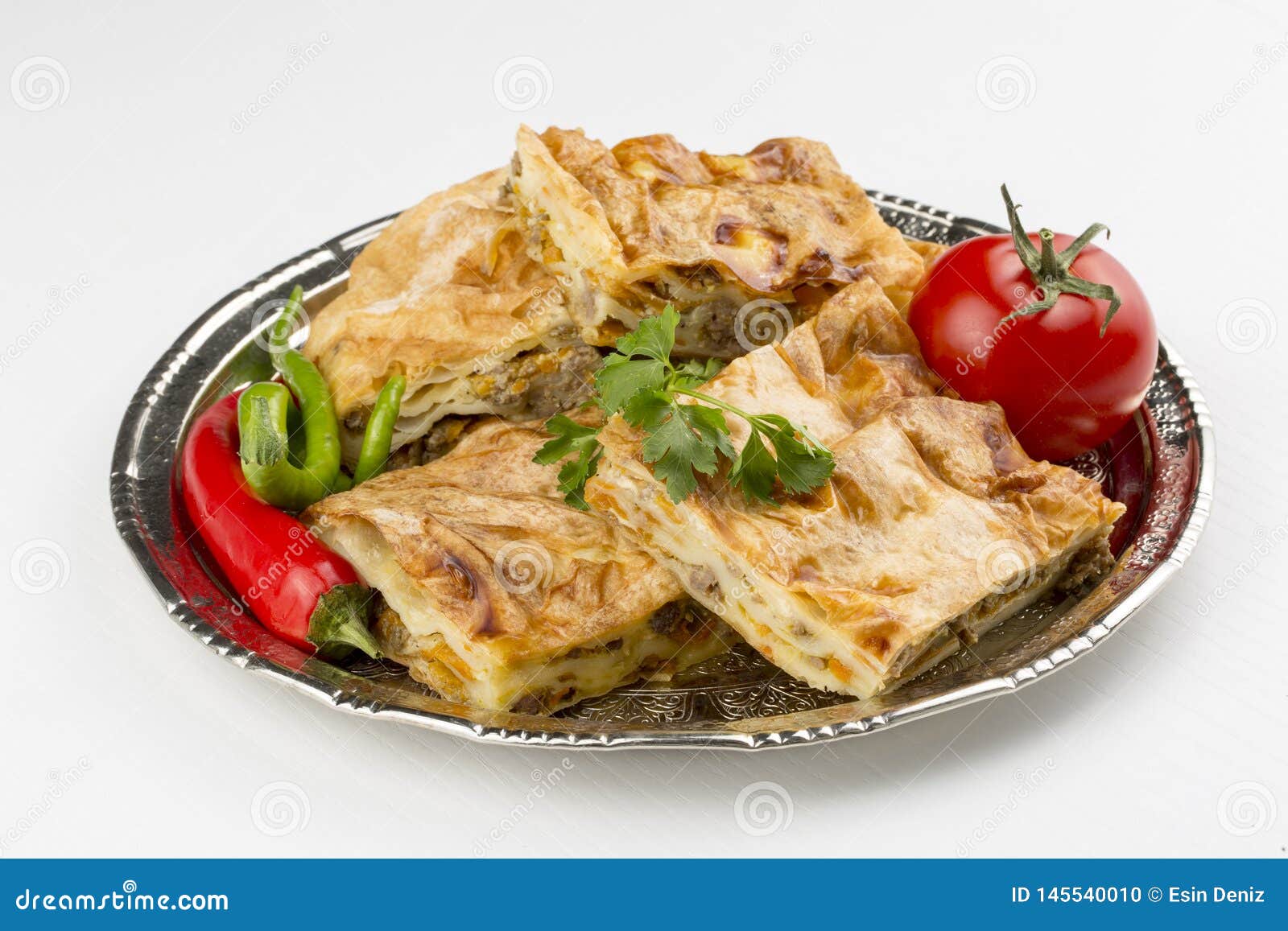 Carnes E Queijos De Pasta Recheada, De Queijo, Borek, Serviam-nos ...