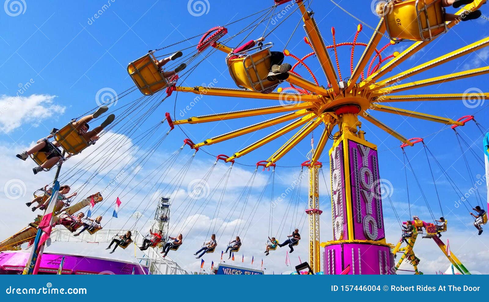 Carnival YoYo Ride editorial stock image. Image of pink - 157446004