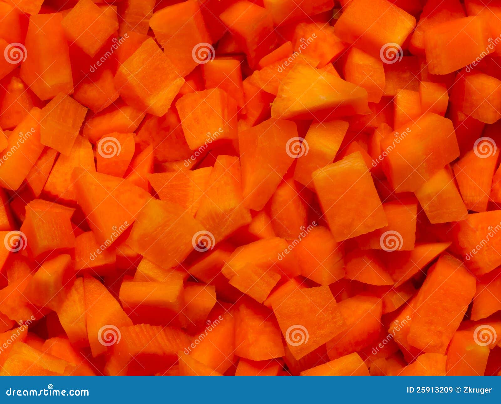 Carote tagliate immagine stock. Immagine di chiusura - 25913209