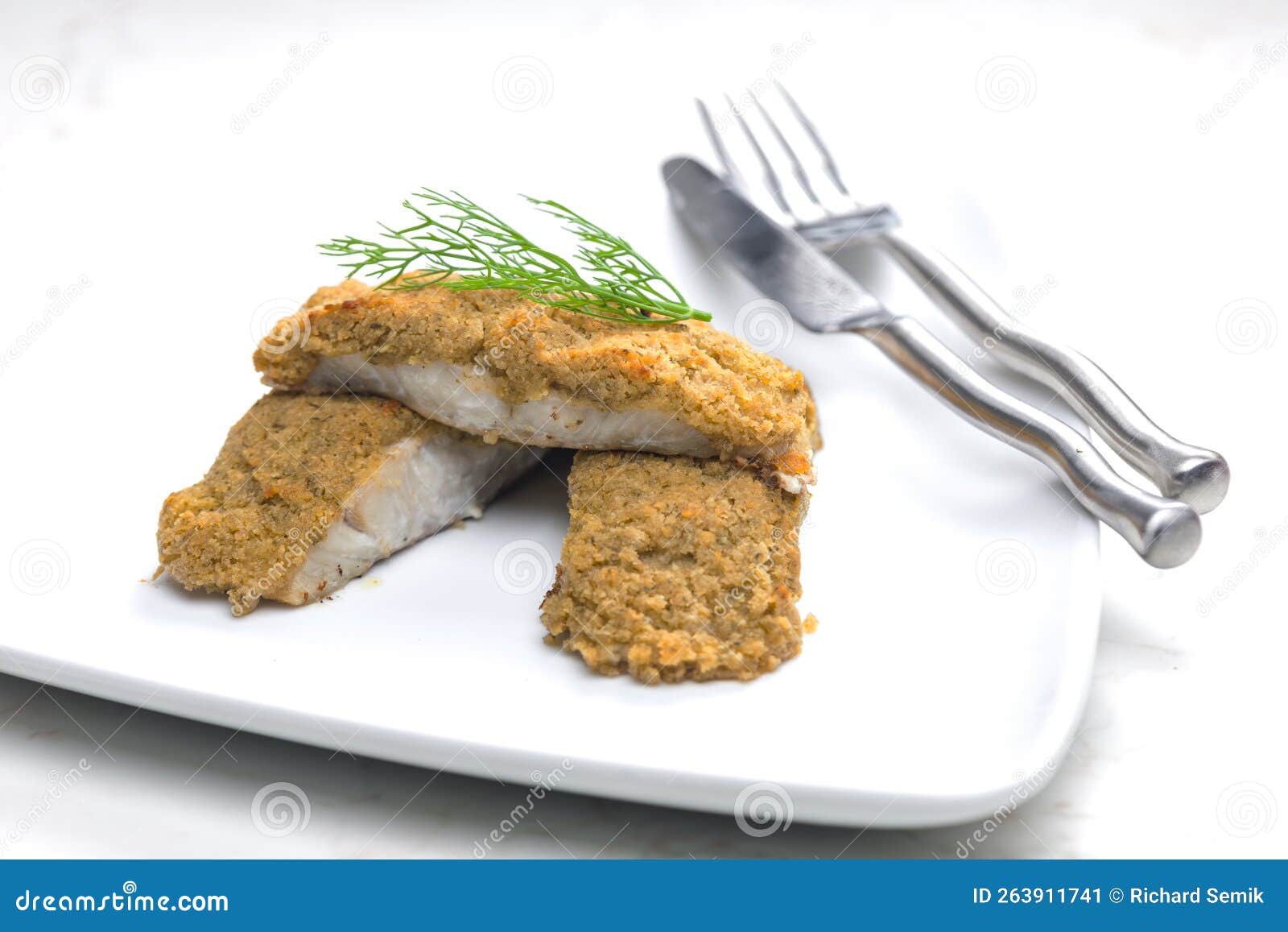 Carpa Frita En Costra De Migas Imagen de archivo - Imagen de mariscos ...