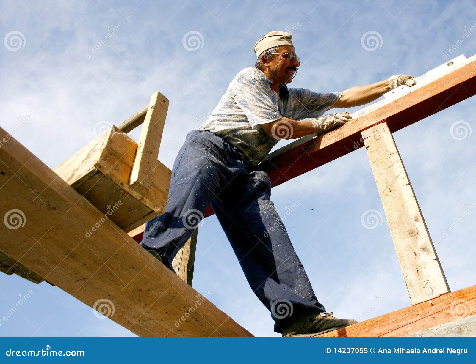 Carpenter Measuring And Marking Royalty-Free Stock Photography ...