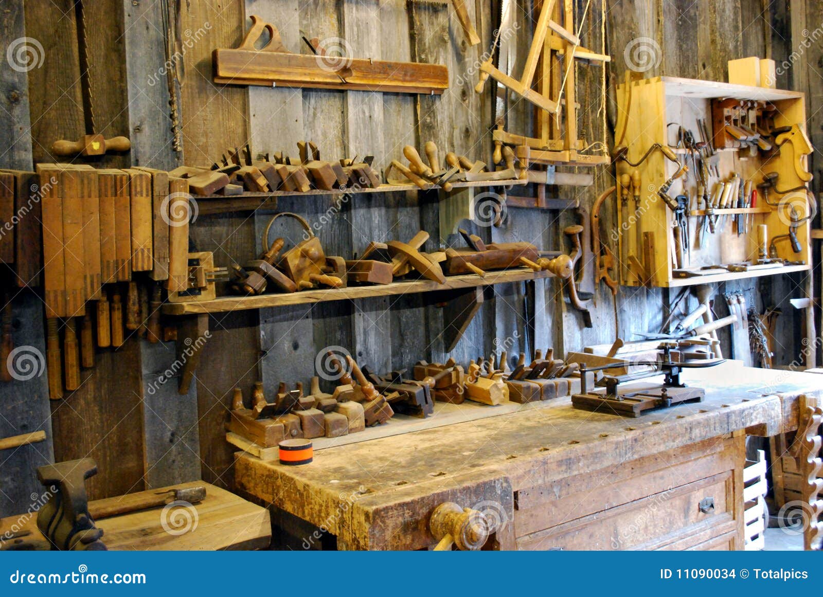 CarpenterÂ´s workshop stock photo. Image of craftsmanship - 11090034