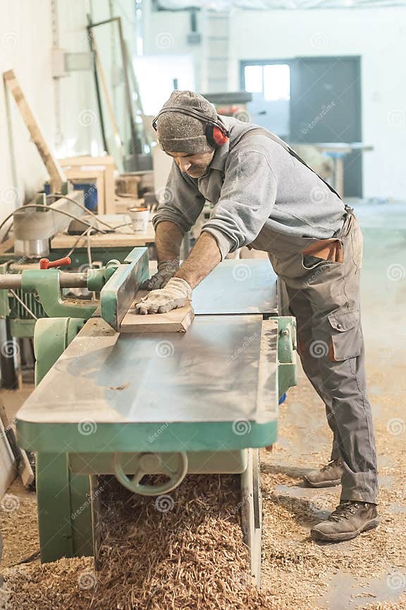 Carpenter Using Belt Sander Stock Image - Image of maker, rasp: 66892001
