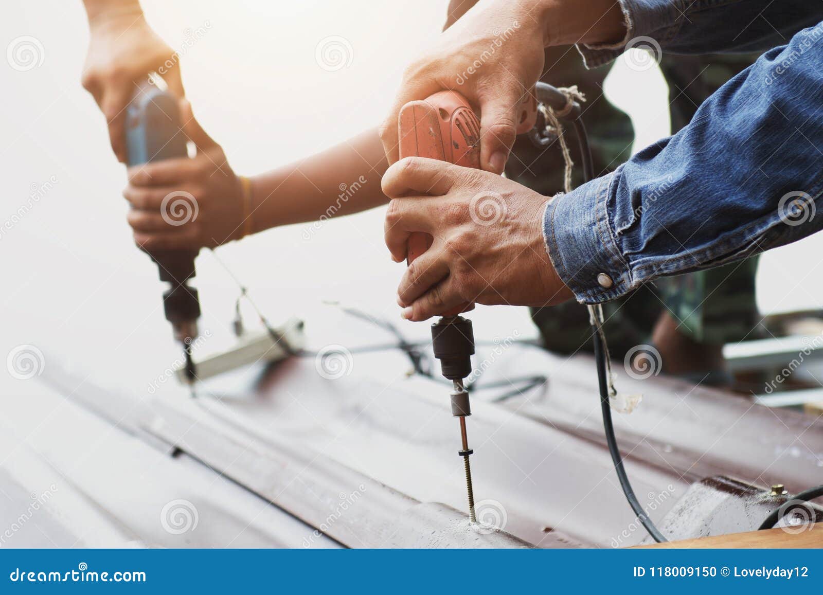 Carpenter Using Screwdriver Stock Photo - Image of floor, construction ...