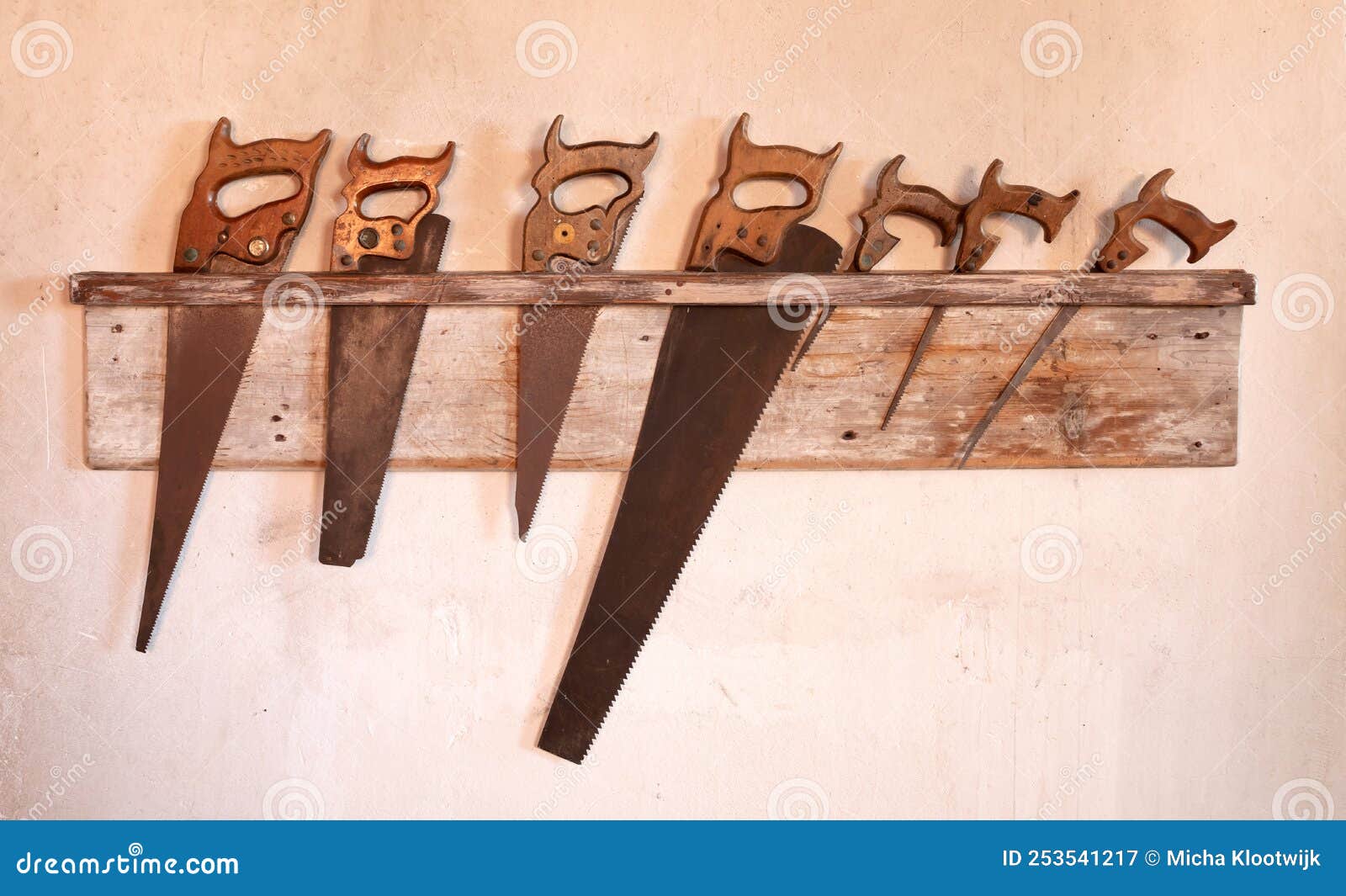 Carpenter Vintage Tool, Row of Saws Stock Image - Image of work, home ...