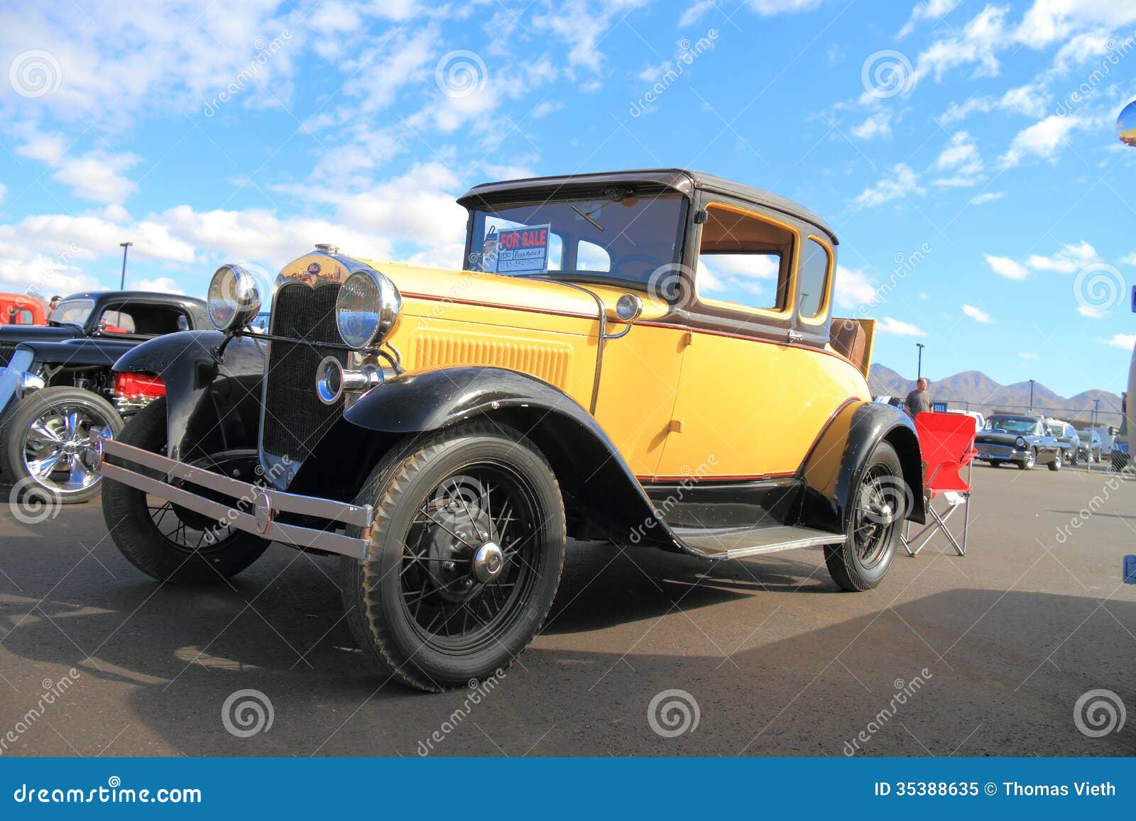 Carro Antigo: Ford, Modela a (1930) Imagem Editorial - Imagem de preto ...