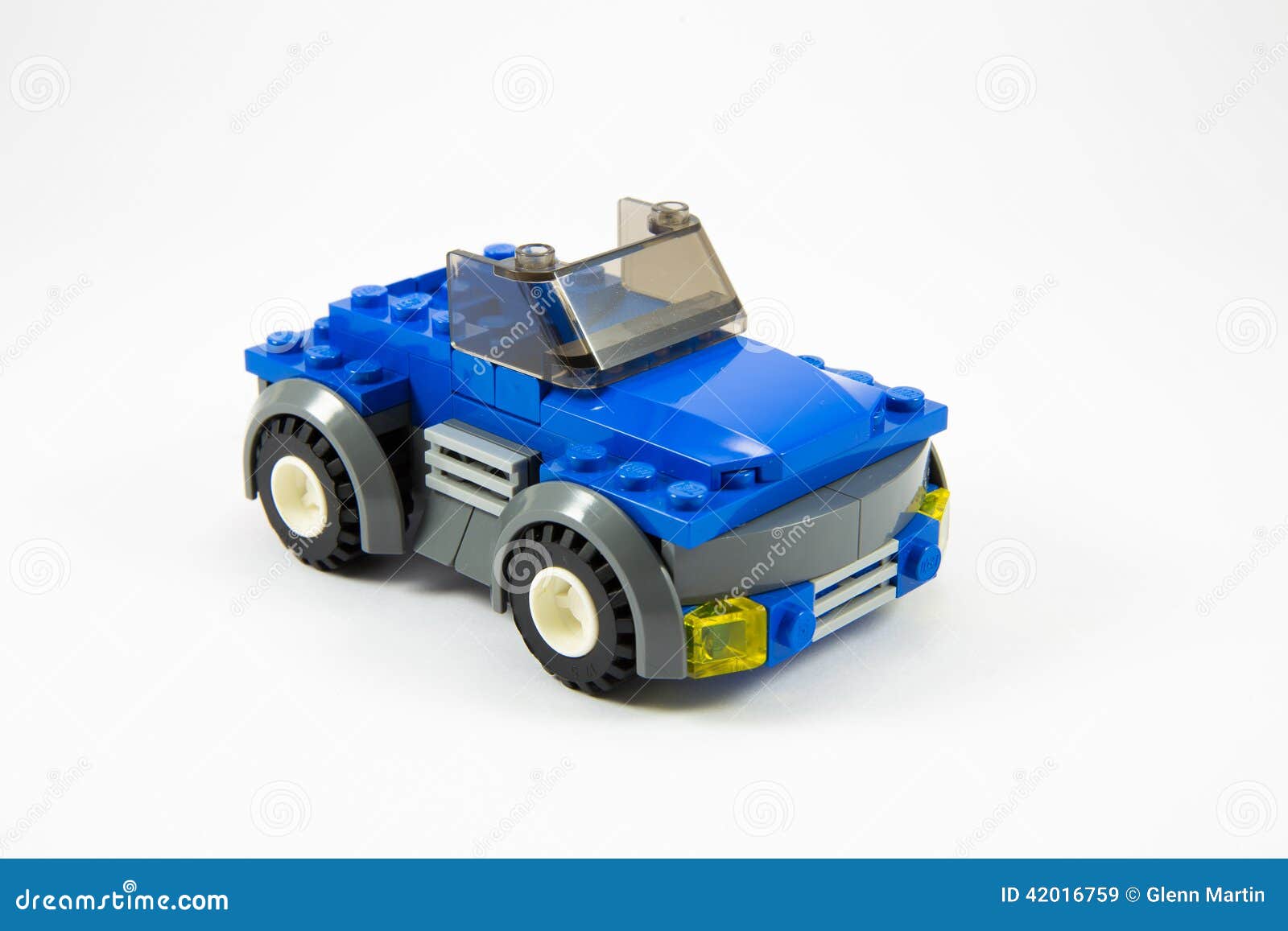 Carro azul do lego imagem de stock editorial. Imagem de brinquedo ...