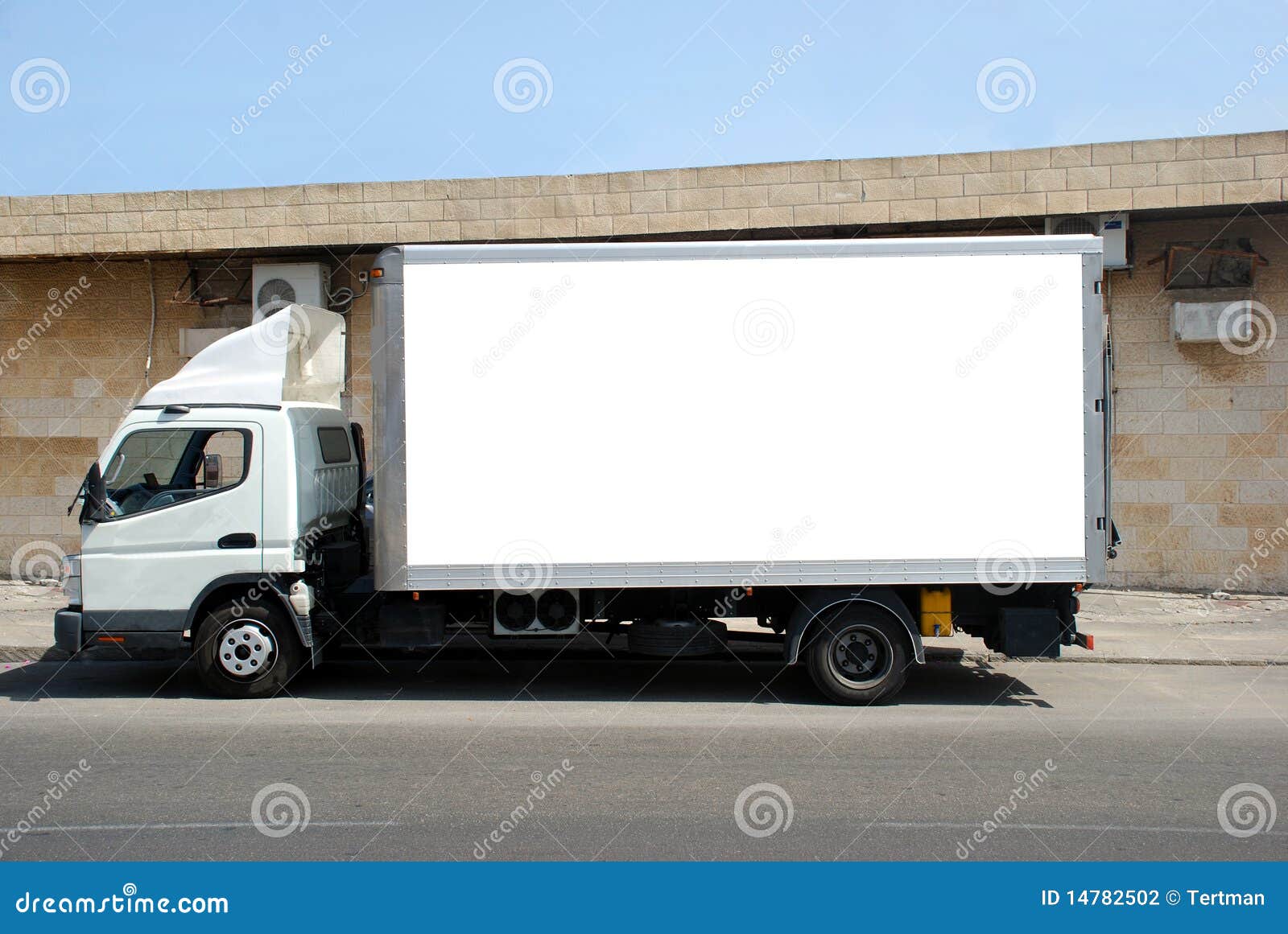 Carro Blanco Con El Panel En Blanco Foto de archivo - Imagen de panel ...