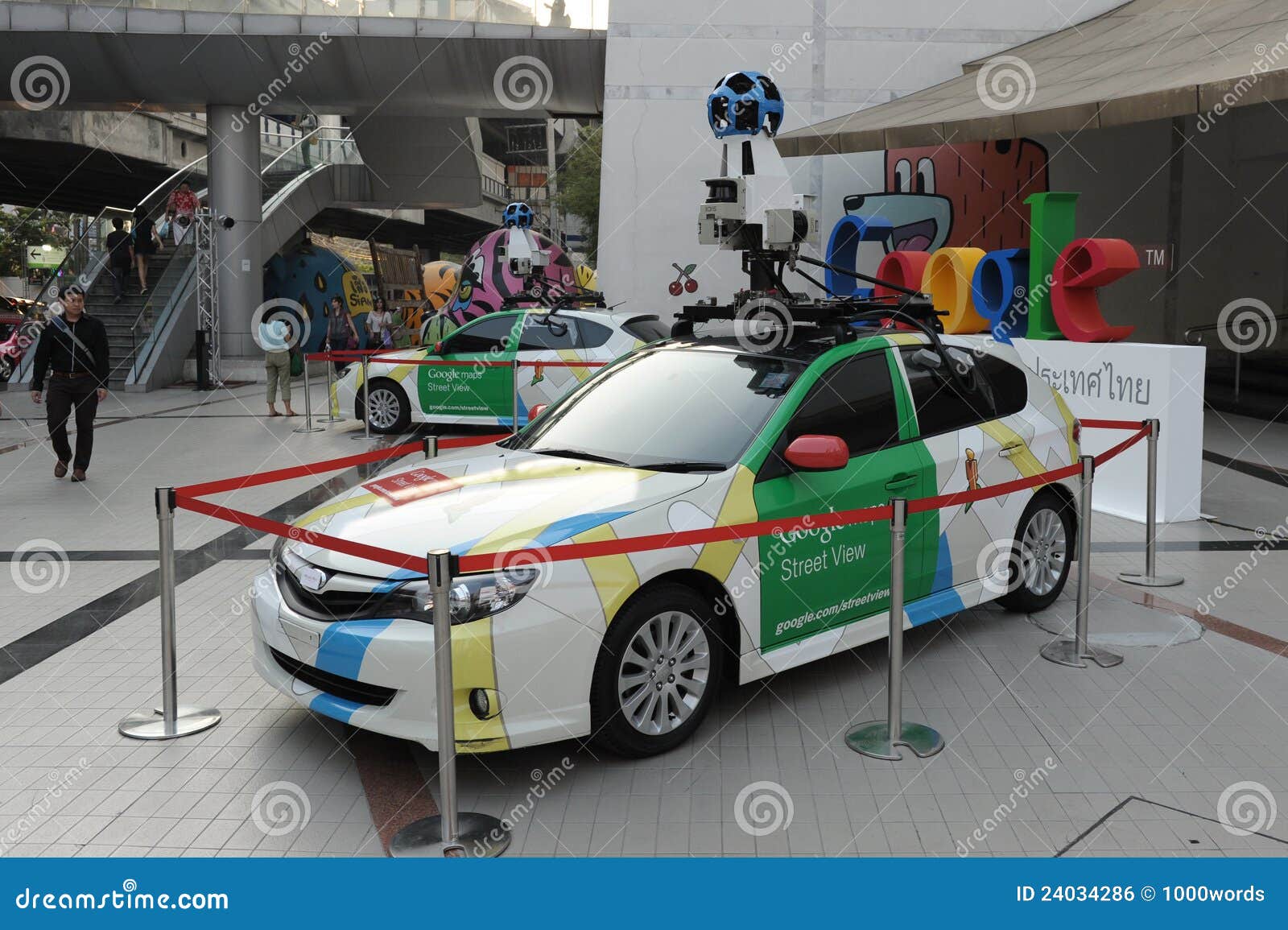 Carro De Google Maps Em Banguecoque Foto Editorial - Imagem de passeio ...