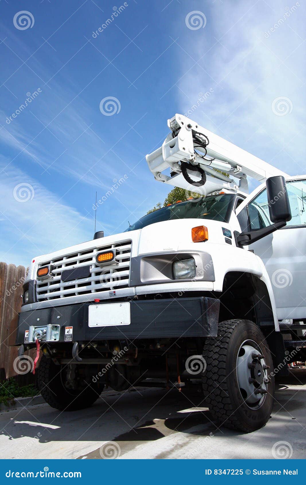 Carro Diesel Blanco Grande Con El Auge Imagen de archivo - Imagen de ...