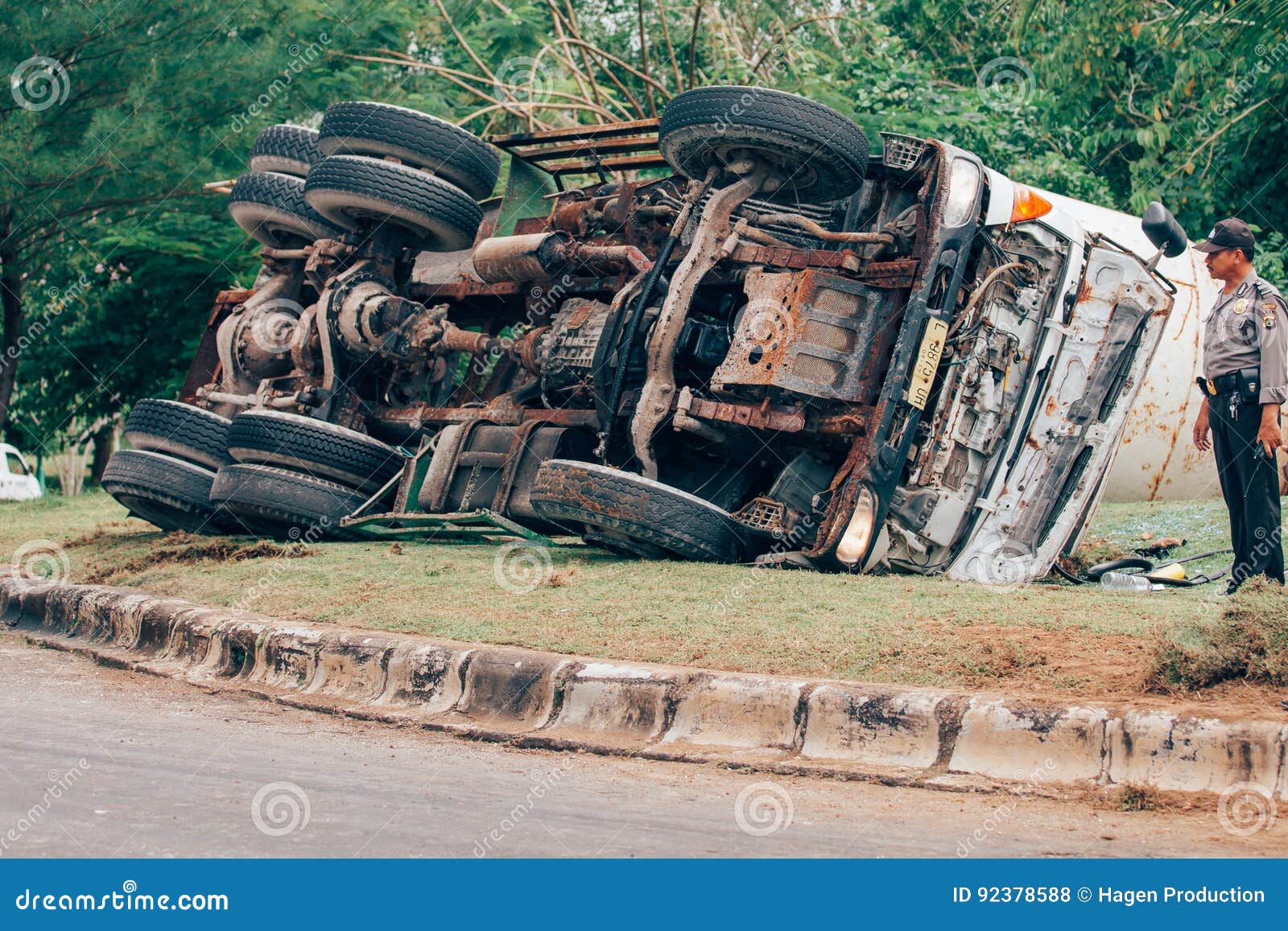 Carro estrellado foto de archivo editorial. Imagen de desecho - 92378588