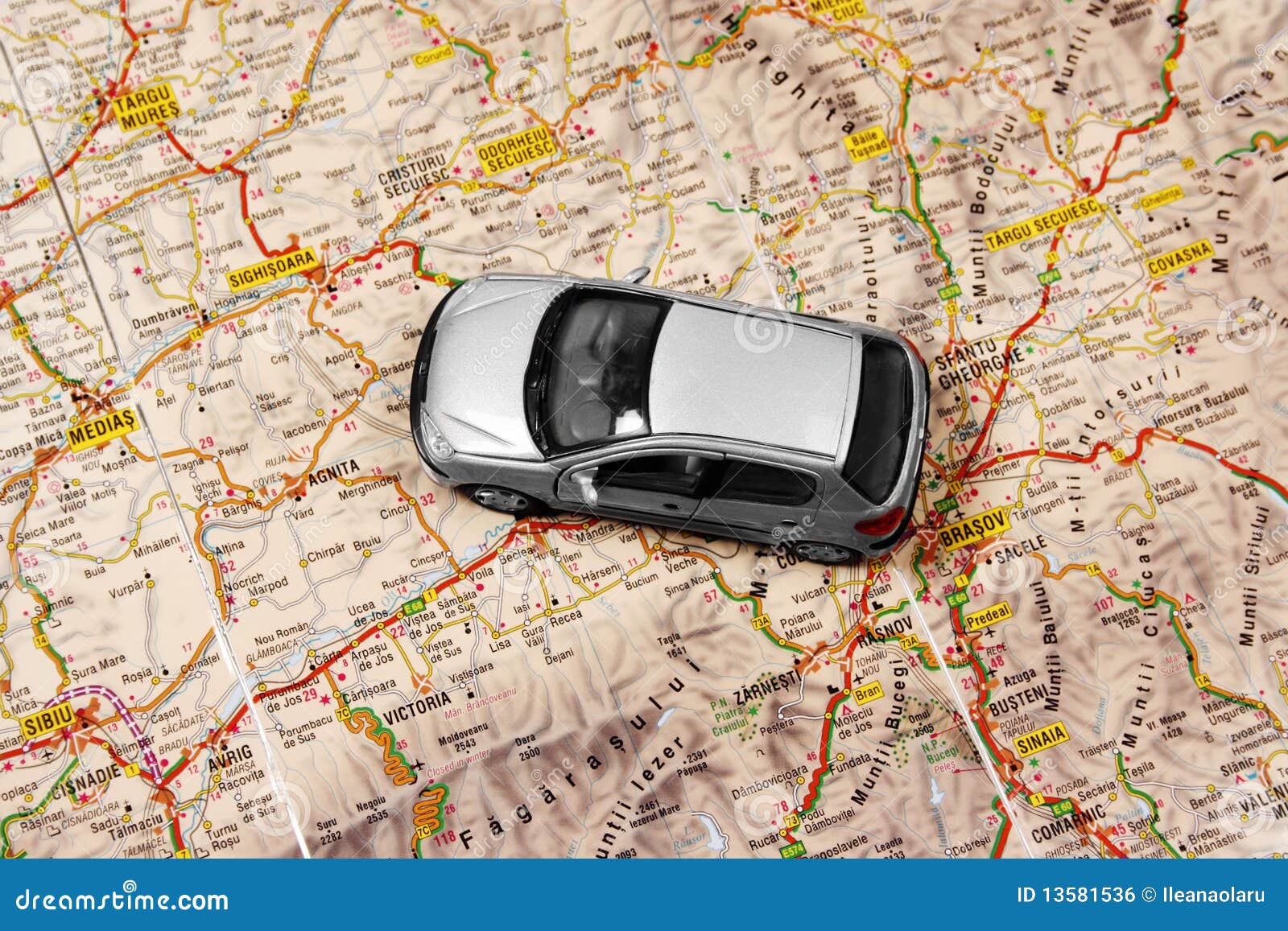 Carro no mapa foto de stock. Imagem de sentido, liberdade - 13581536