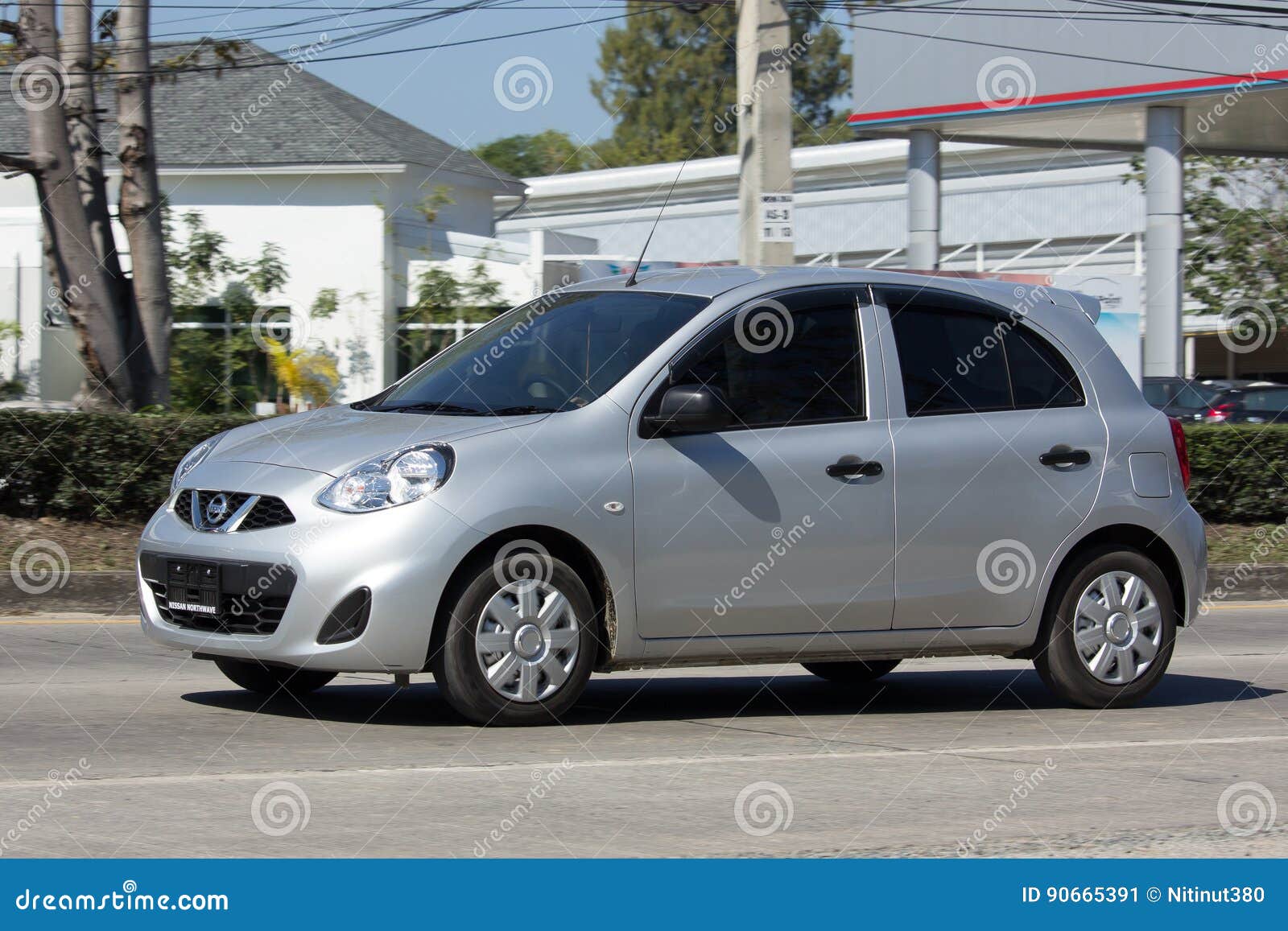 Carro Privado De Eco, Nissan March Foto Editorial - Imagem de ...