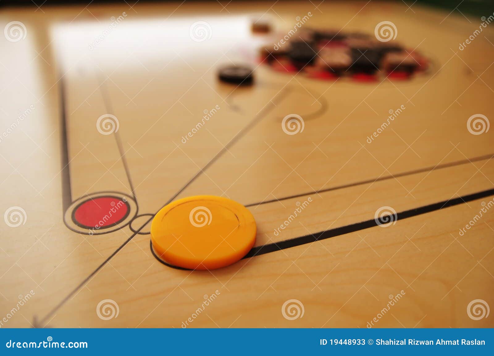 Carrom stock image. Image of pocket, striker, coin, lose - 19448933