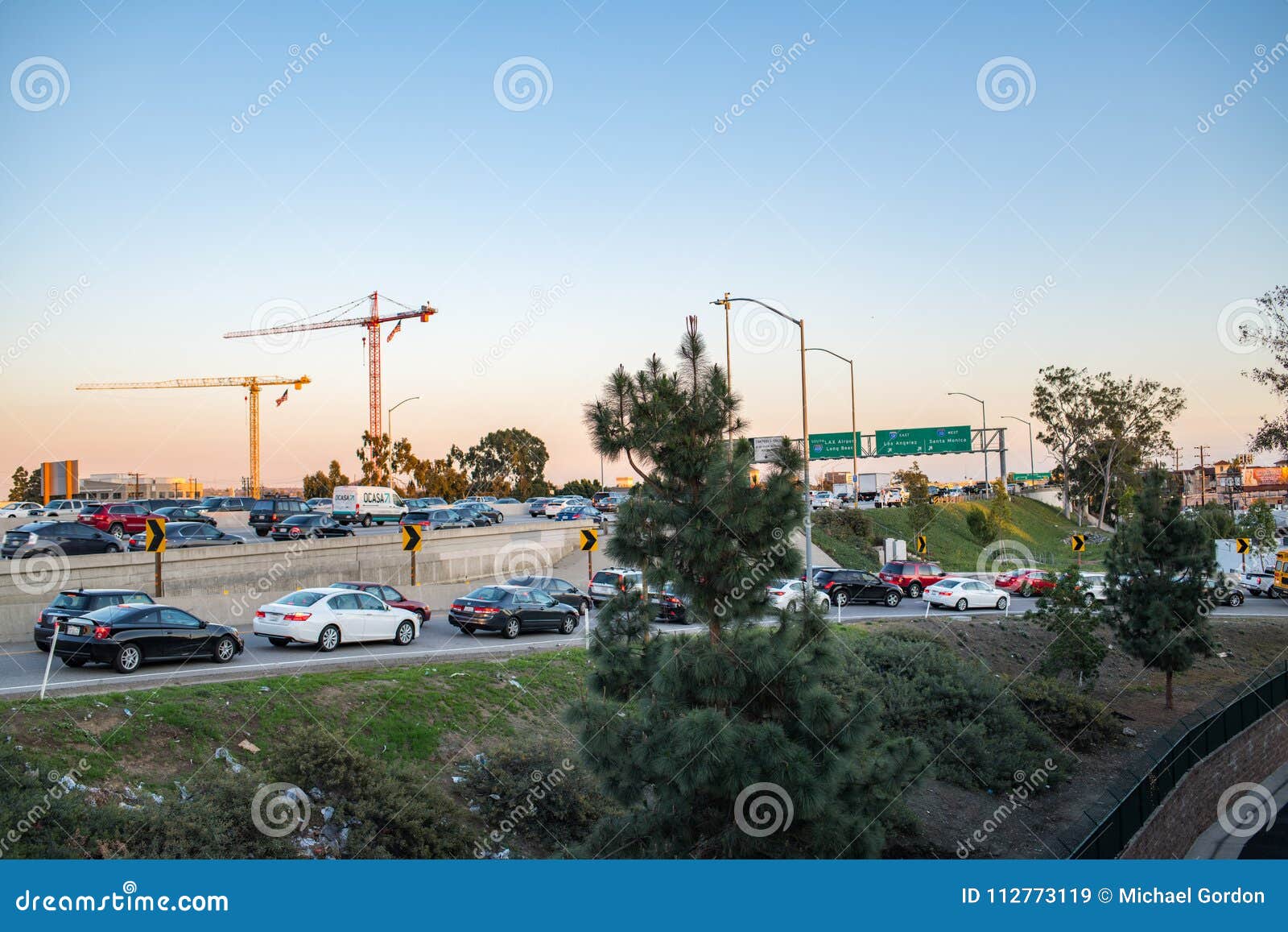 Cars on the Congested 405 Freeway in Los ANgeles Editorial Stock Image ...