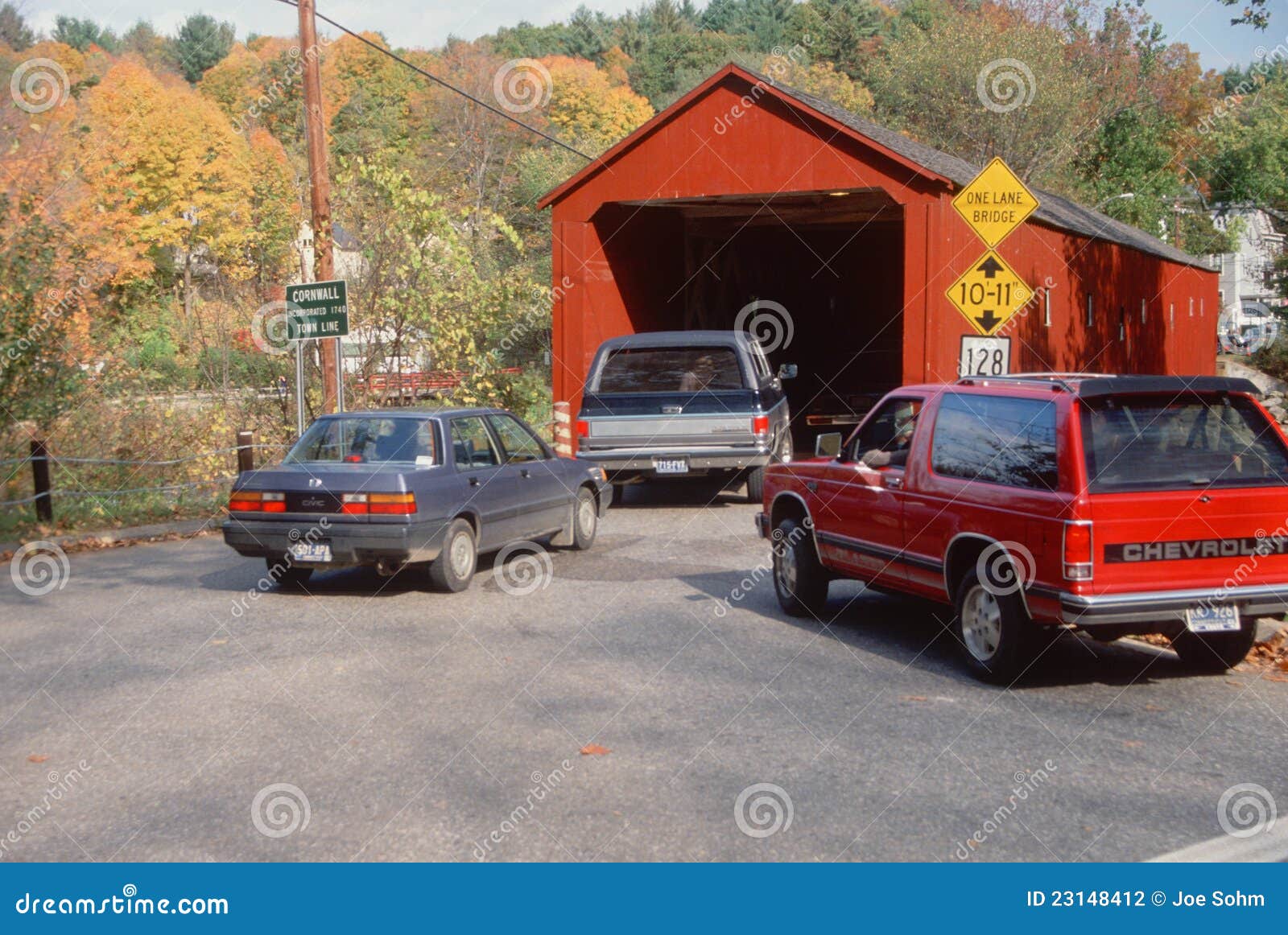 Cars Entering Covered Bridge Editorial Photography - Image of arts ...