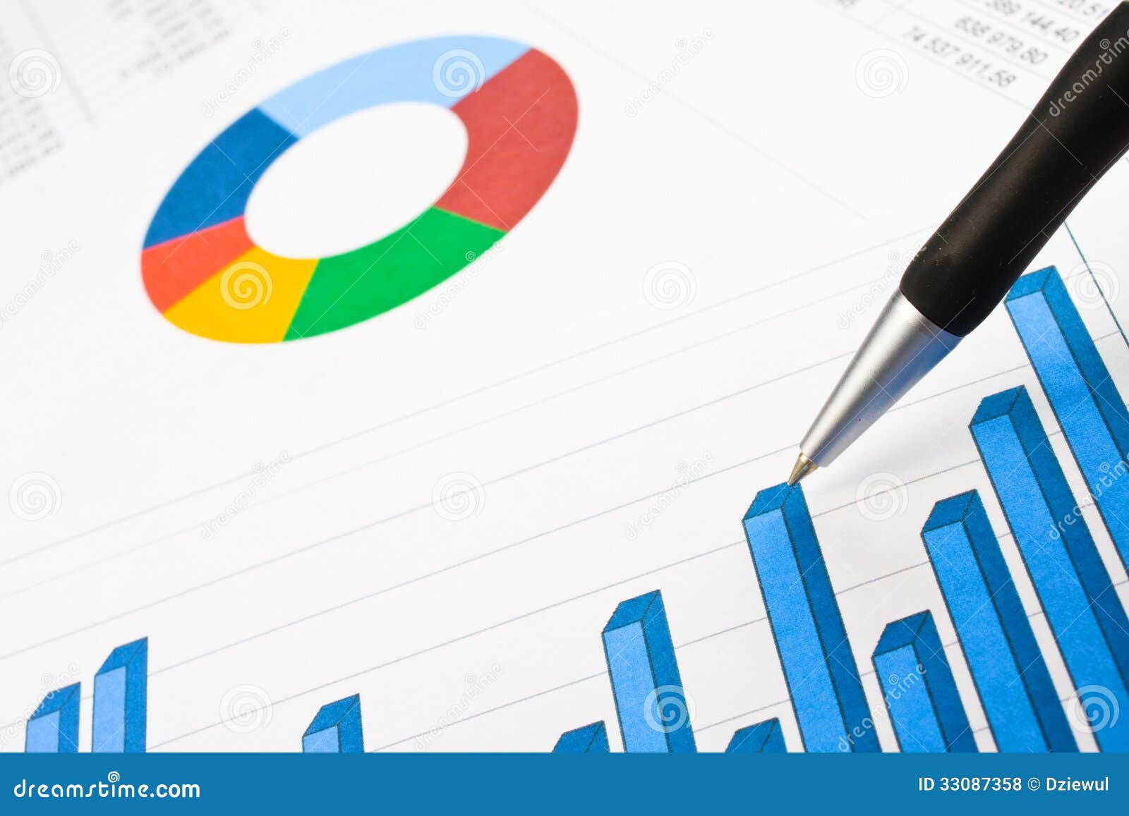 Carta financeira foto de stock. Imagem de desenvolvimento - 33087358