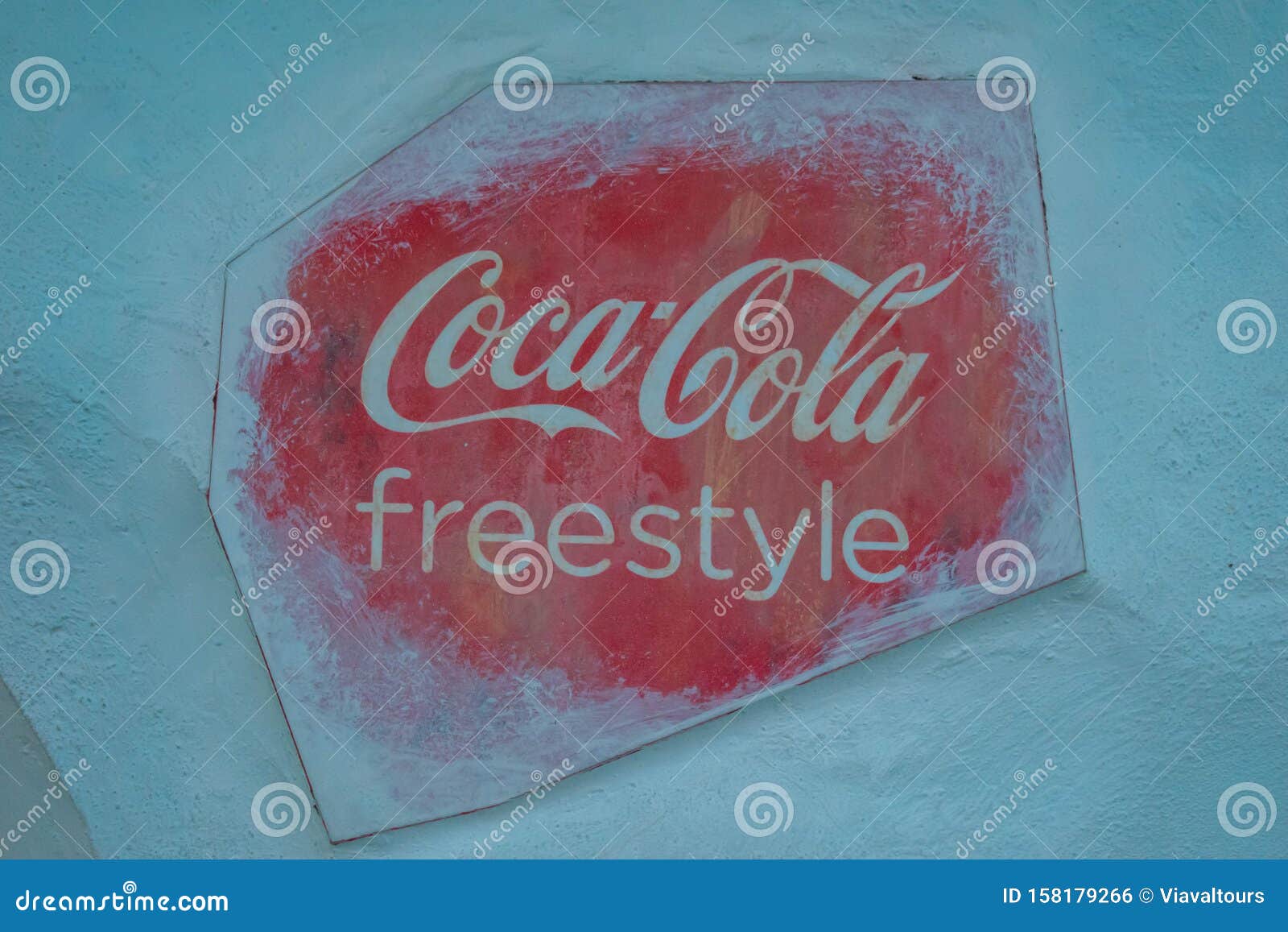 Cartel De Coca Cola En El Seaworld Foto editorial - Imagen de mercado ...