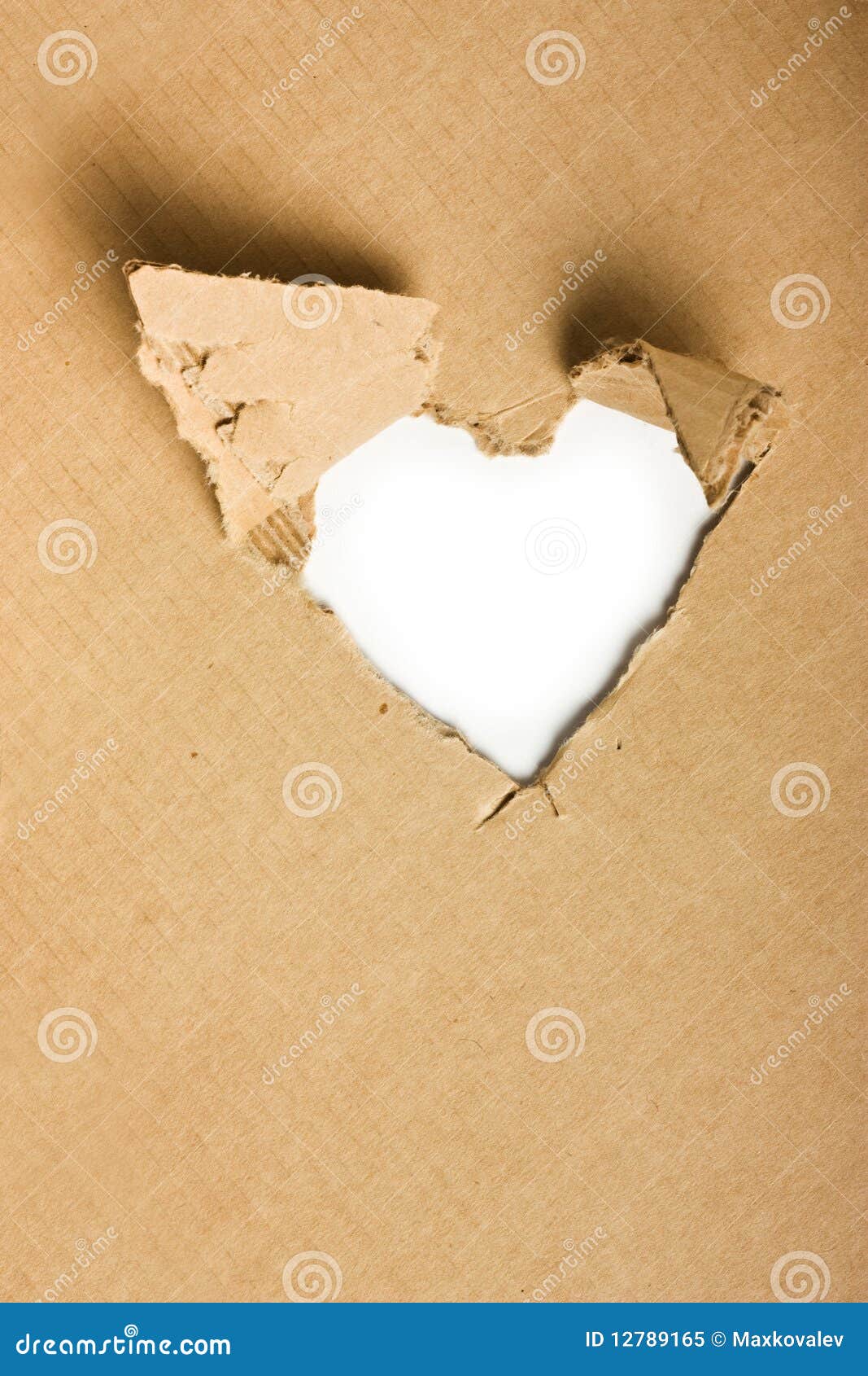 Carton déchiré image stock. Image du coeur, contrastes - 12789165