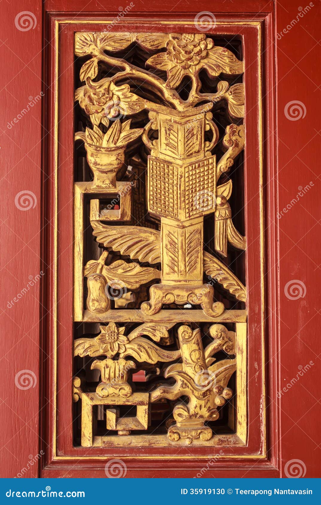 Curved Window in Chinese Style Stock Photo - Image of decoration, stone ...