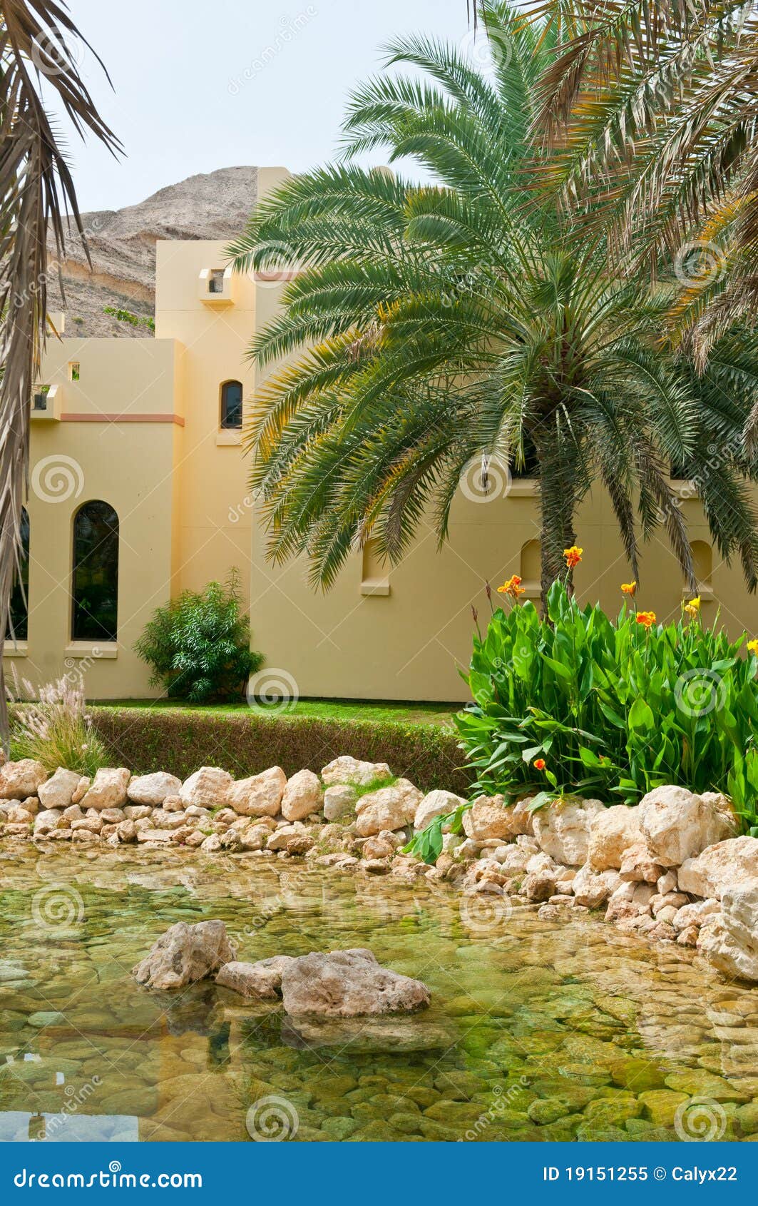 Casa árabe imagem de stock. Imagem de casa, janelas, exterior - 19151255