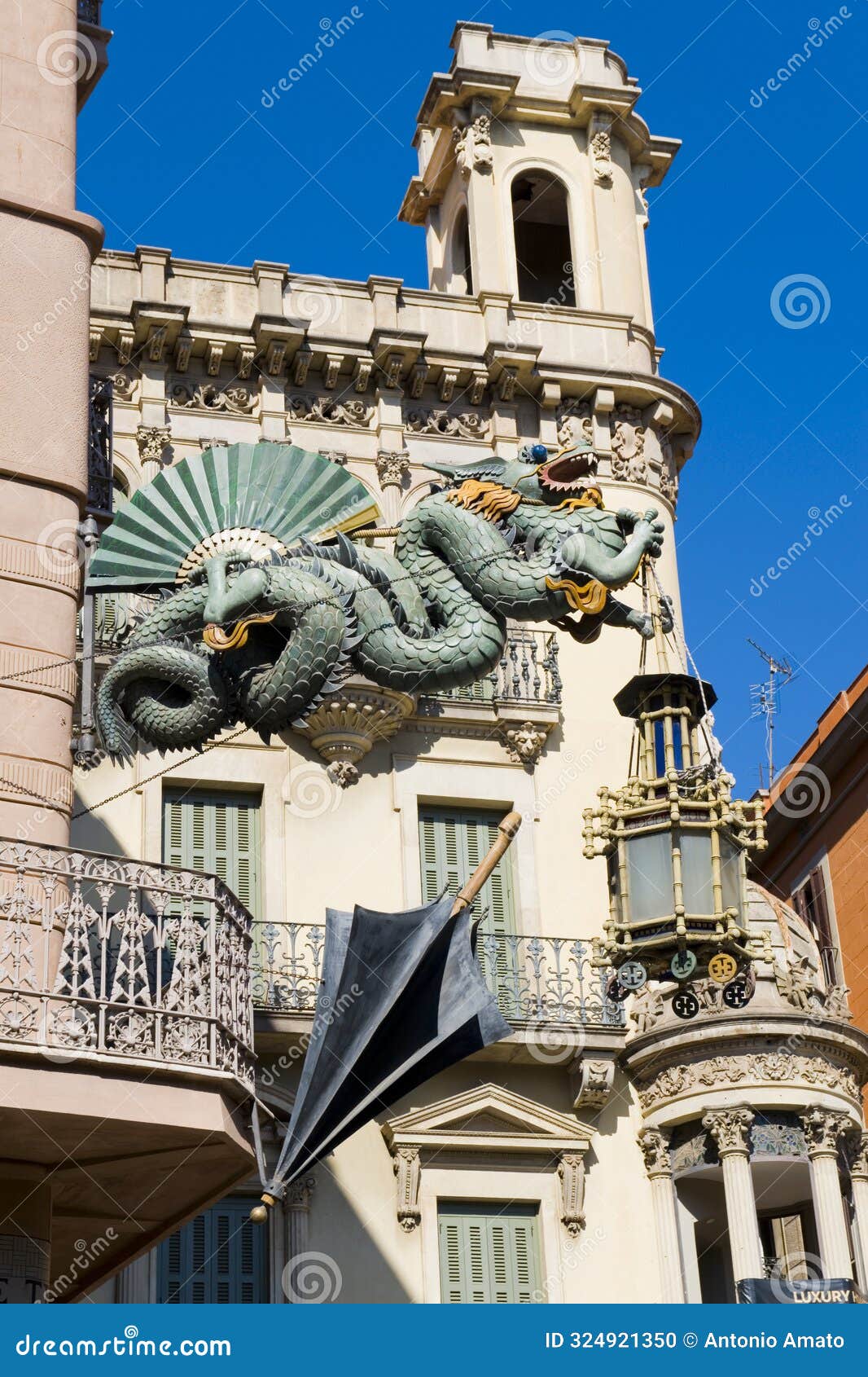 Casa Bruno Cuadros, Barcelona Stock Photo - Image of architecture ...