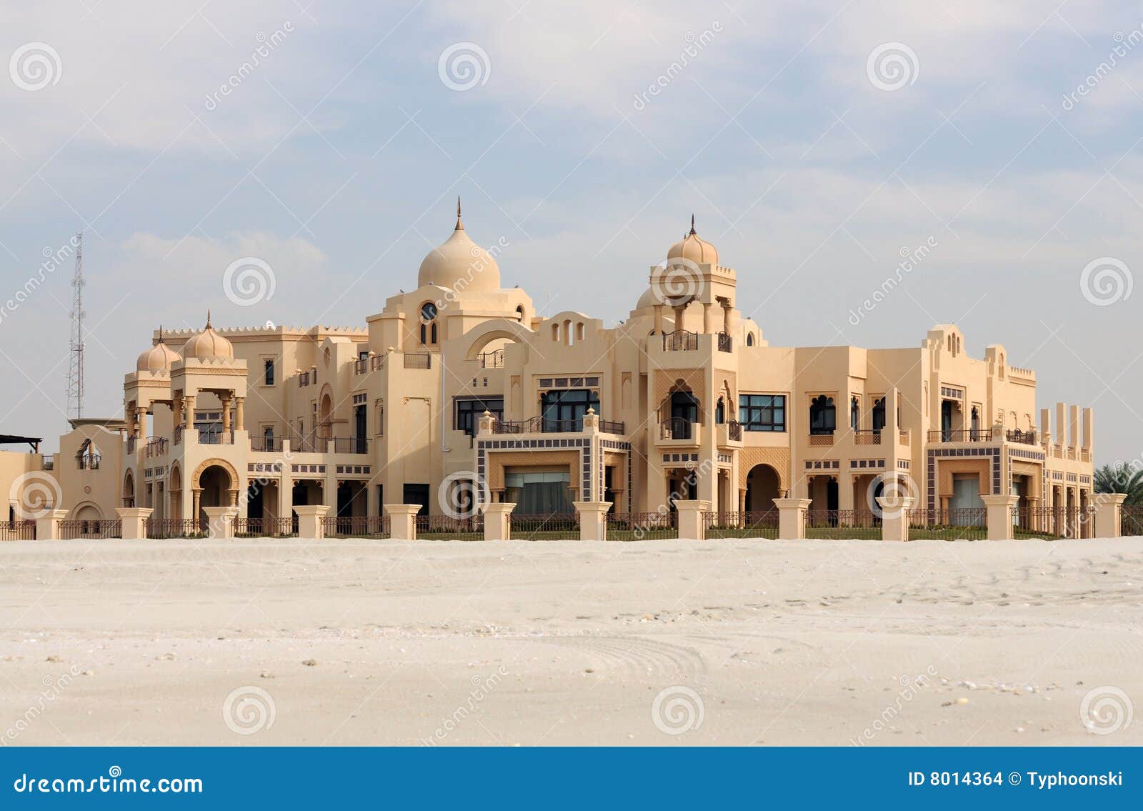 Casa De Campo árabe Tradicional Do Estilo Foto de Stock - Imagem de ...