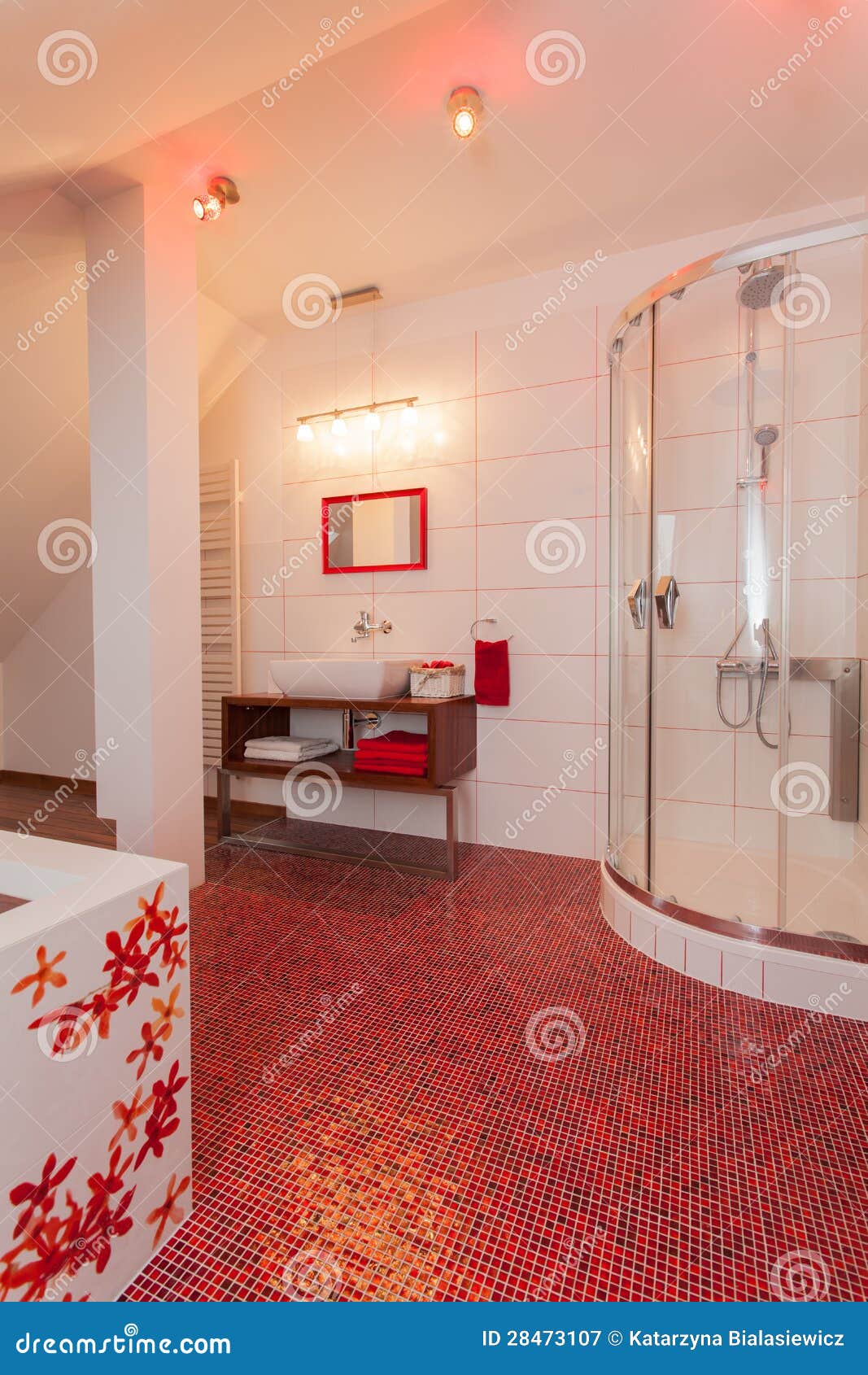 Casa Do Rubi - Interior Do Banheiro Imagem de Stock - Imagem de casa ...