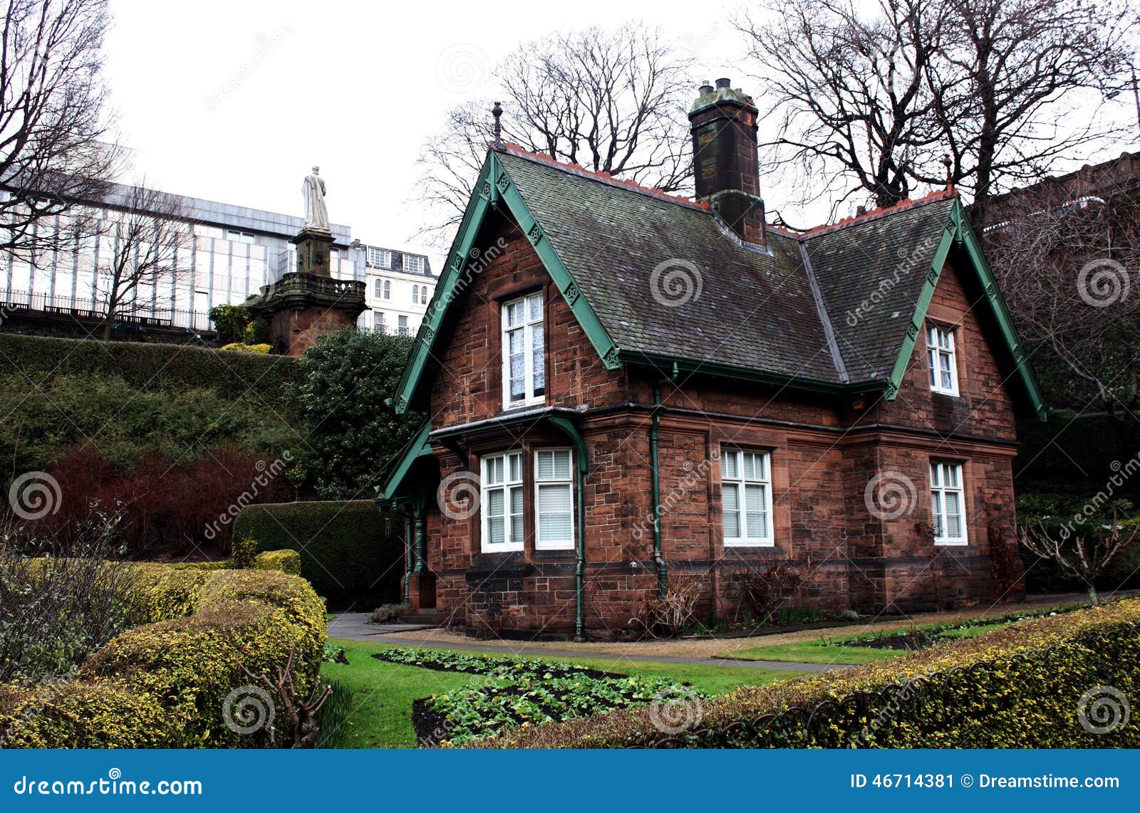 Casa escocesa imagen de archivo. Imagen de residencial - 46714381