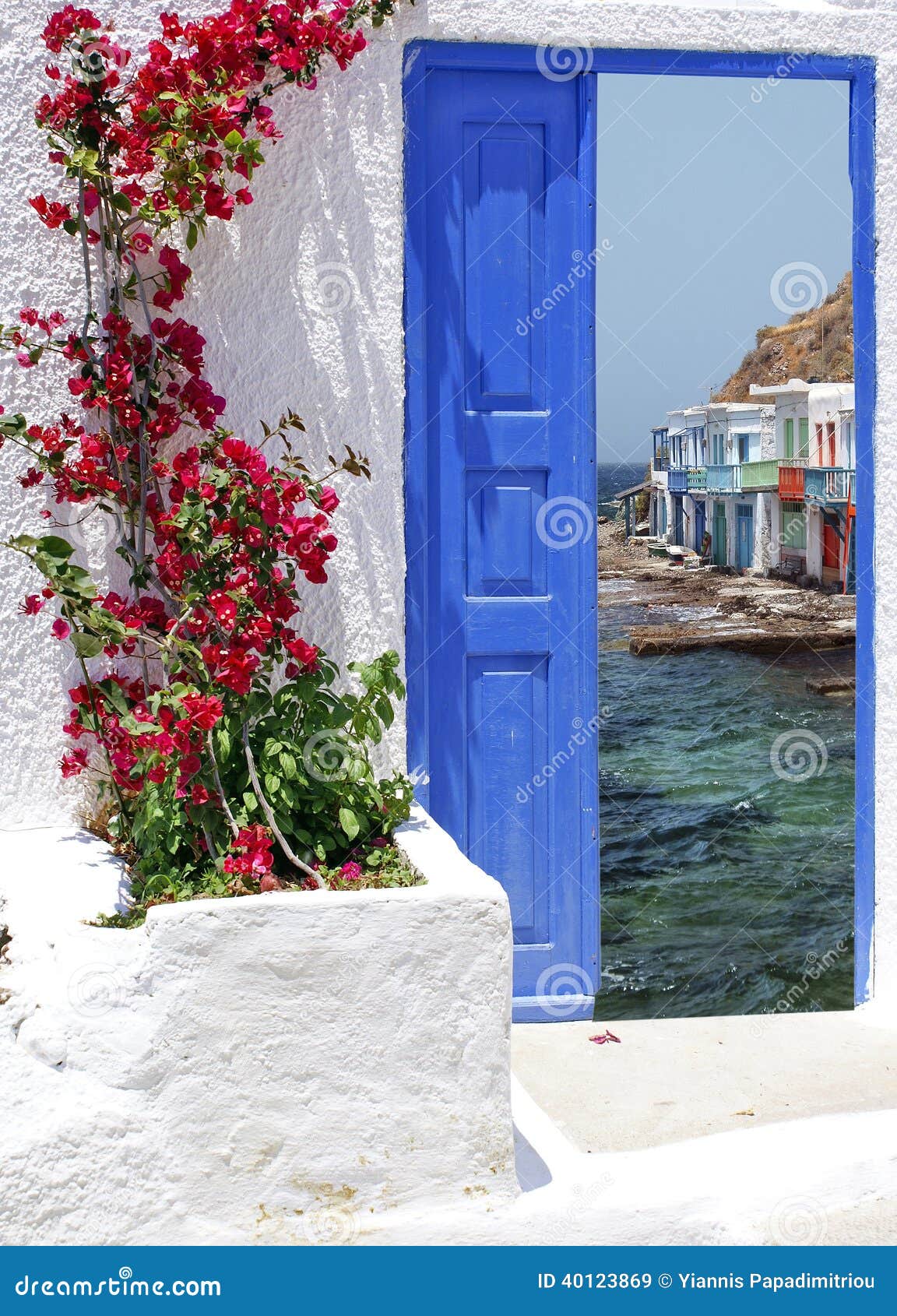 Casa Greca Tradizionale Sull'isola Di Santorini Immagine Stock ...