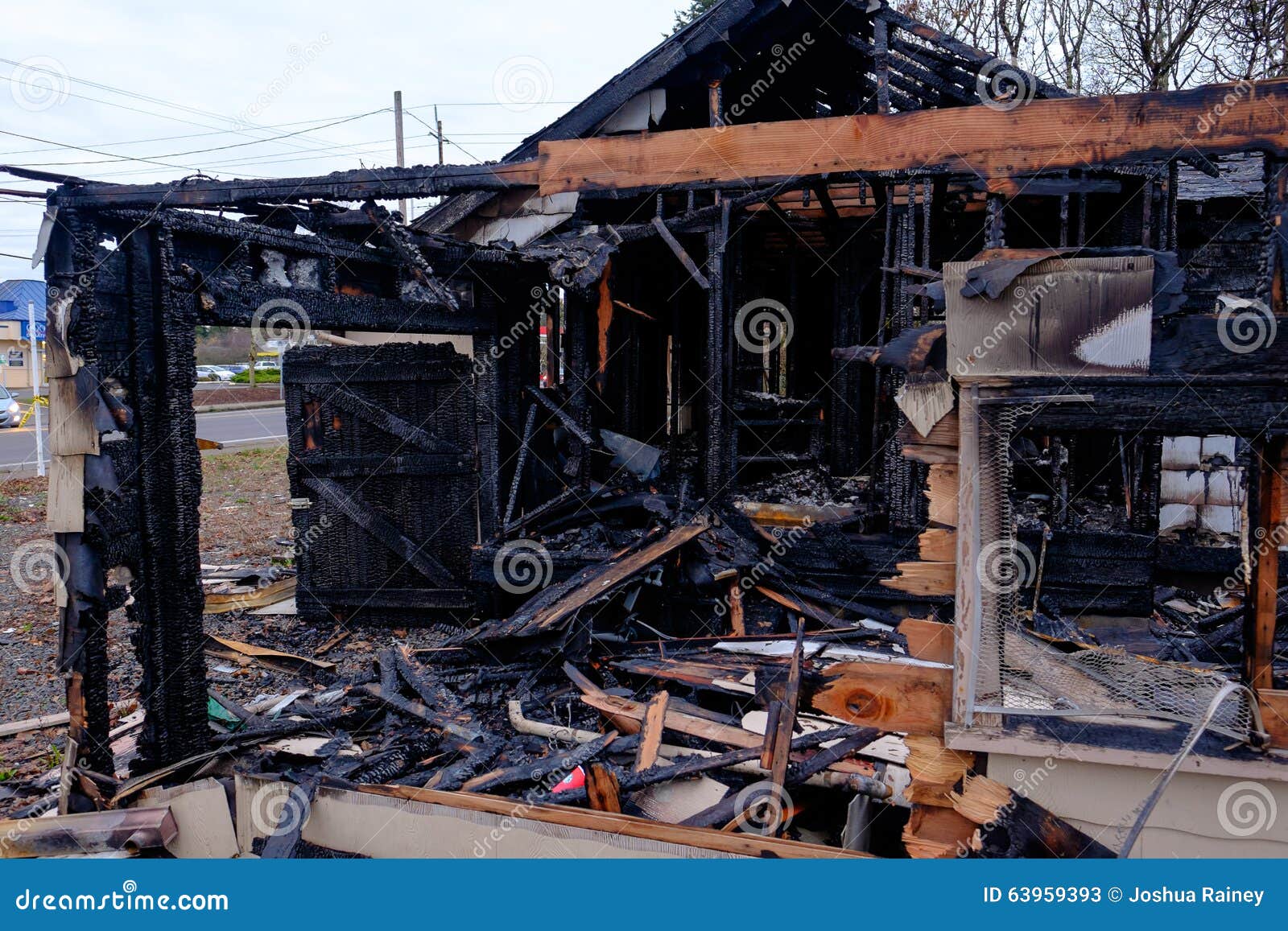 Casa quemada en Major Fire imagen de archivo. Imagen de abandonado ...