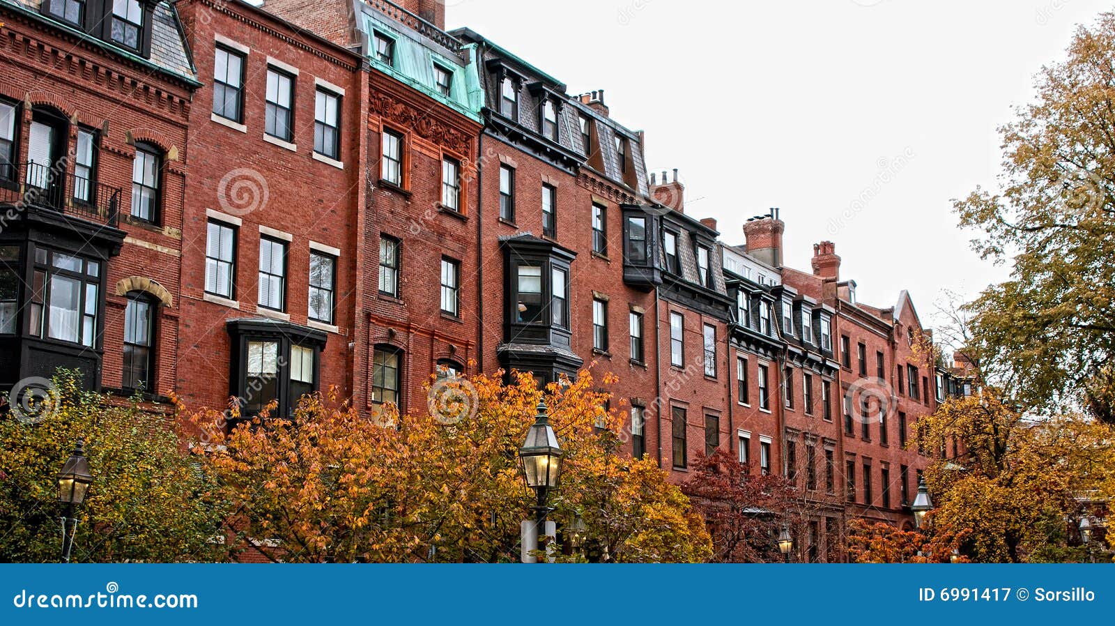 Casas de fila de Boston imagen de archivo. Imagen de inglaterra - 6991417