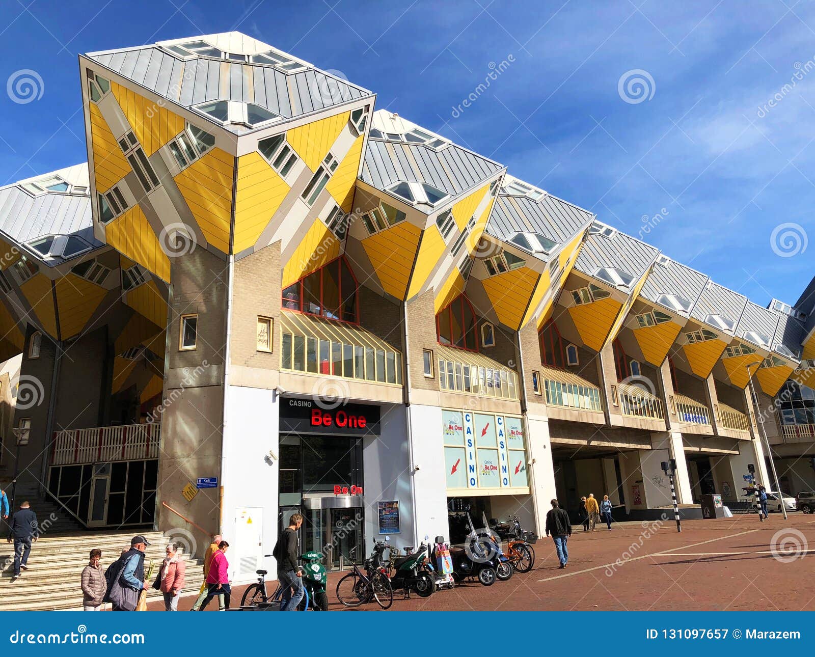 Casas Del Cubo En Rotterdam Fotografía editorial - Imagen de estructura ...