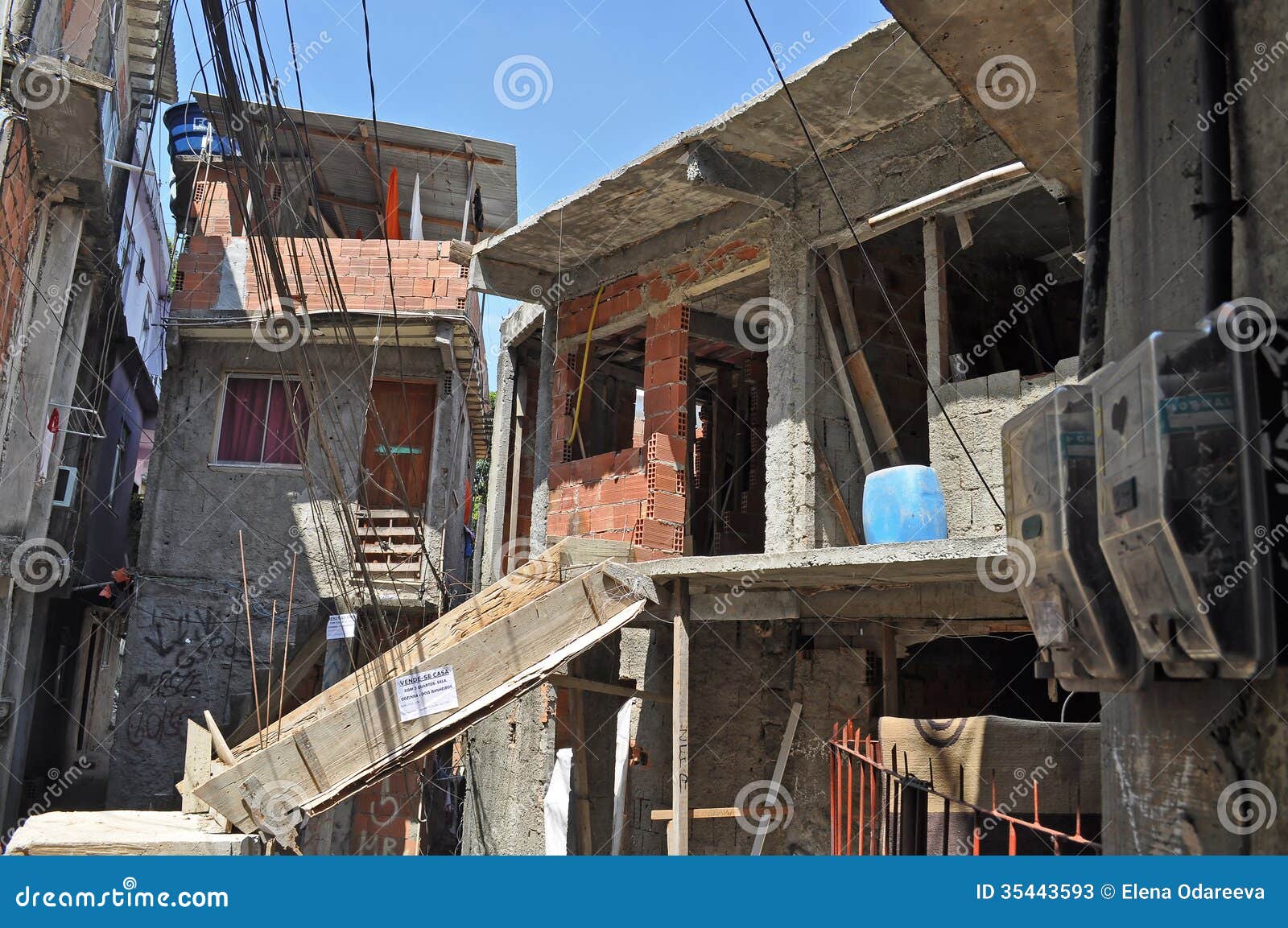 Casas Do Favela Brasileiro Em Rio De Janeiro Imagem de Stock - Imagem ...