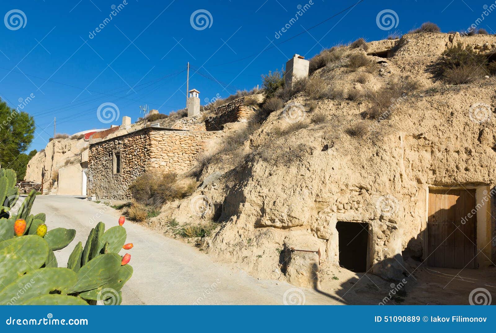 Casas En Roca Cortes De Baza Imagen de archivo - Imagen de exterior ...