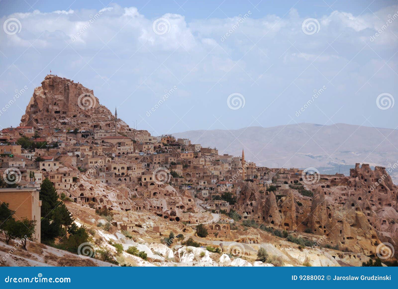 Casas en rocas foto de archivo. Imagen de piedra, cielo - 9288002