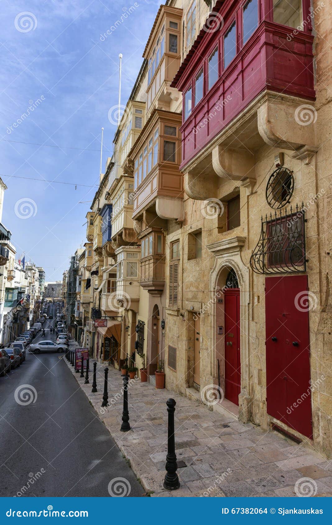 Casas Tradicionais Em Valletta Malta Imagem de Stock Editorial - Imagem ...