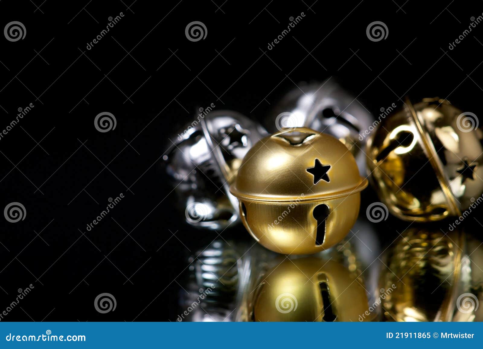 Cascabeleo Bell imagen de archivo. Imagen de ornamento - 21911865