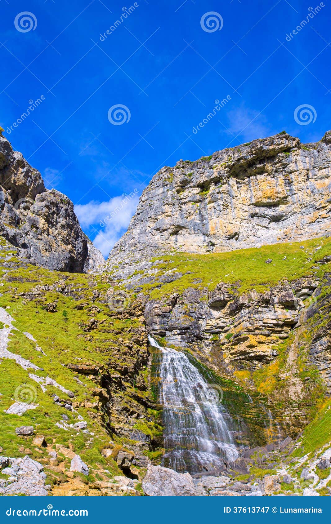 Cascada Cola De Caballo at Ordesa Valley Pyrenees Spain Stock Image ...