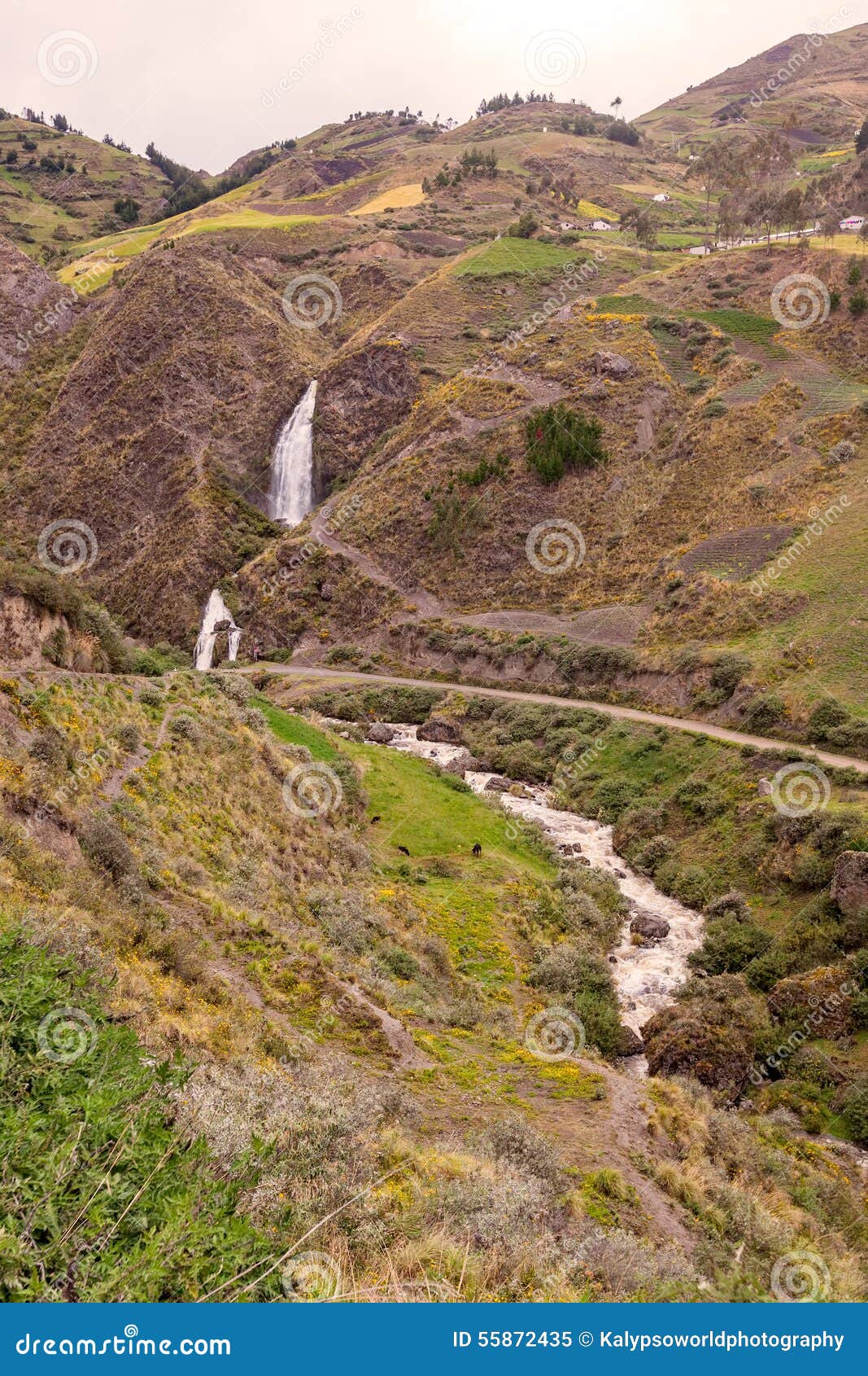 Cascada De Santa Rosa, Ecuador Imagen de archivo - Imagen de bosque ...