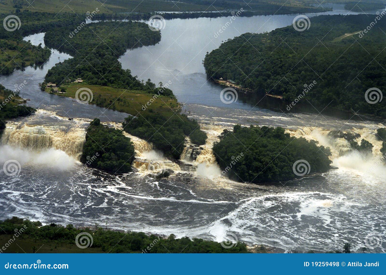 Cascadas, Canaima, Venezuela Foto de archivo - Imagen de montaje ...