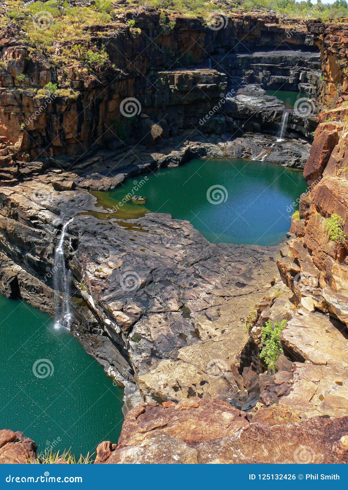 Cascadas Y Piscinas En Mitchell Plateau Foto de archivo - Imagen de ...
