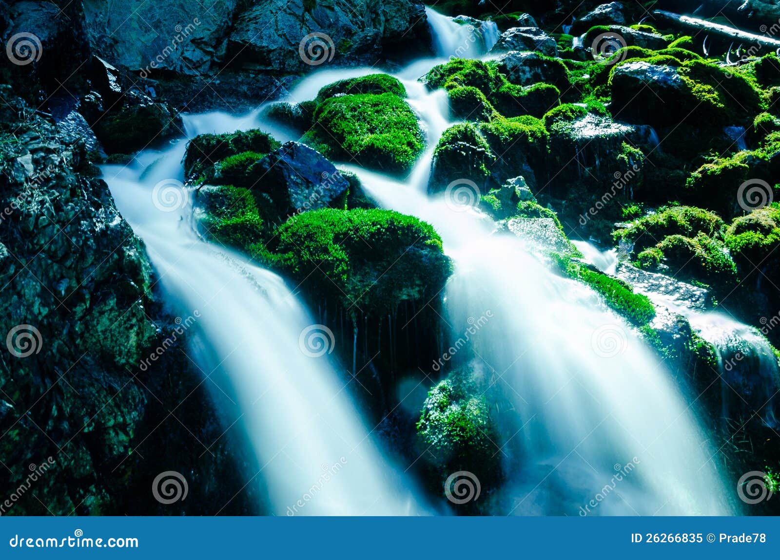 Water Falling Over Mossy Rocks Stock Image - Image of flow, lush: 26266835