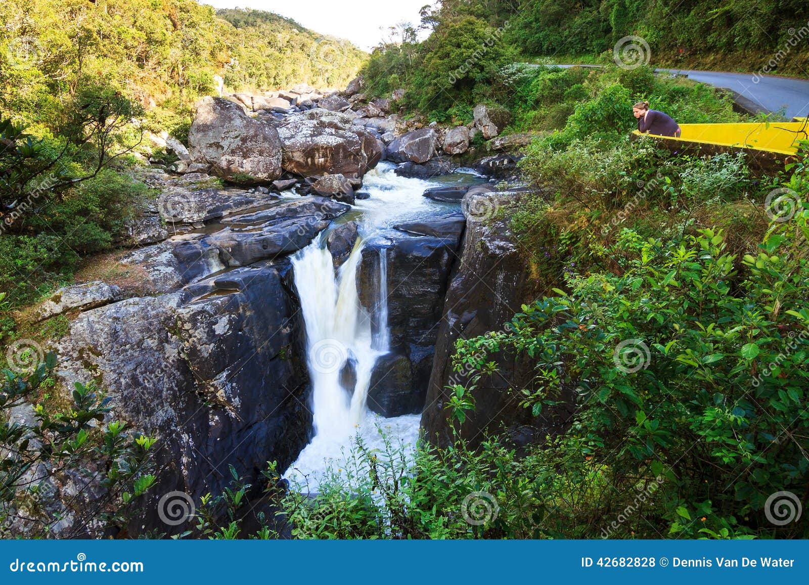 Cascade de Ranomafana photo stock. Image du beau, paysage - 42682828