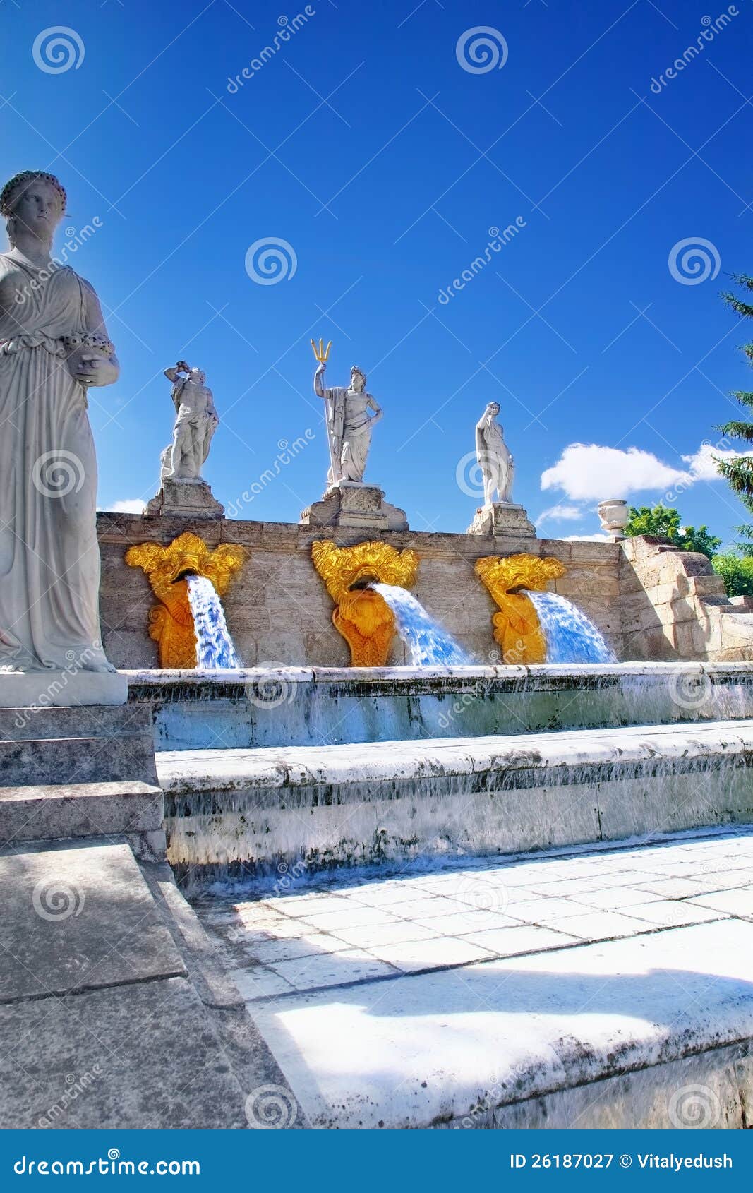 Cascade Fountain Gold Mountain Stock Image - Image of park, petergof ...